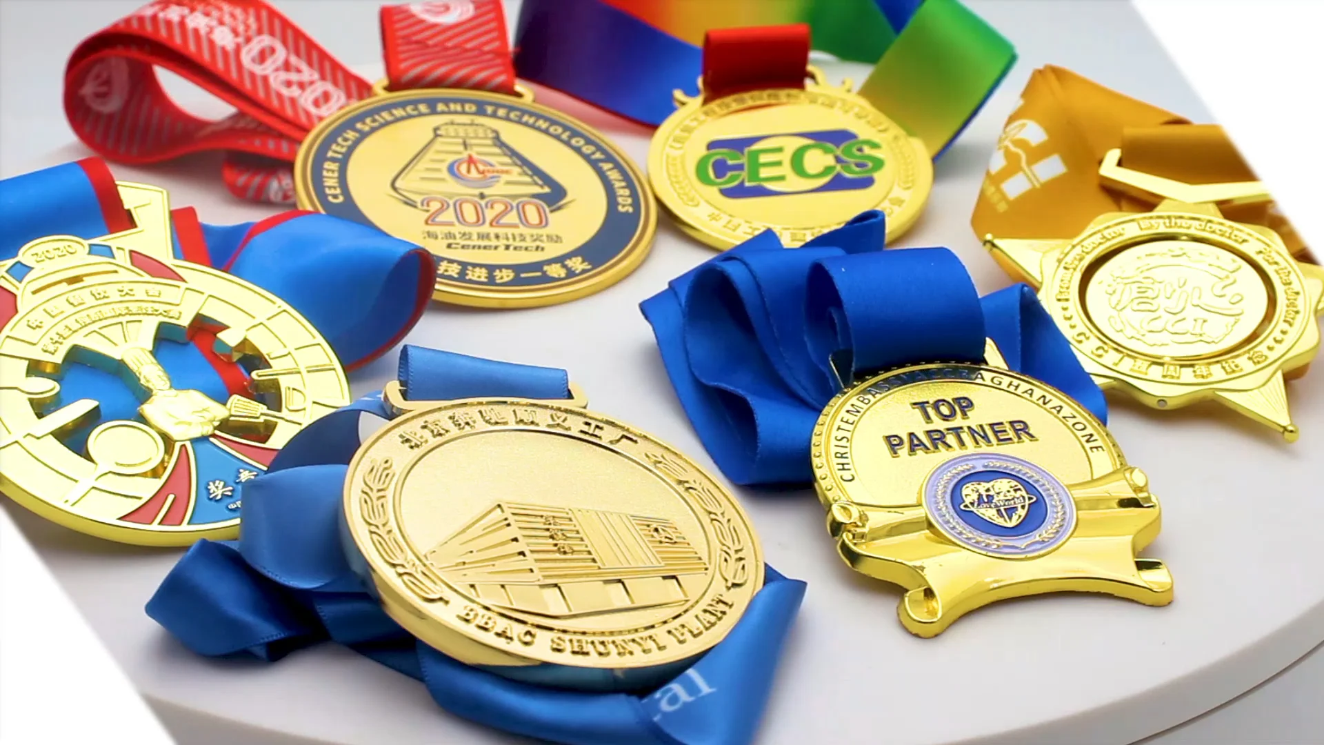 Free Design Custom 3d Zinc Alloy Engraving Shape Logo Metal Sport Medal ...