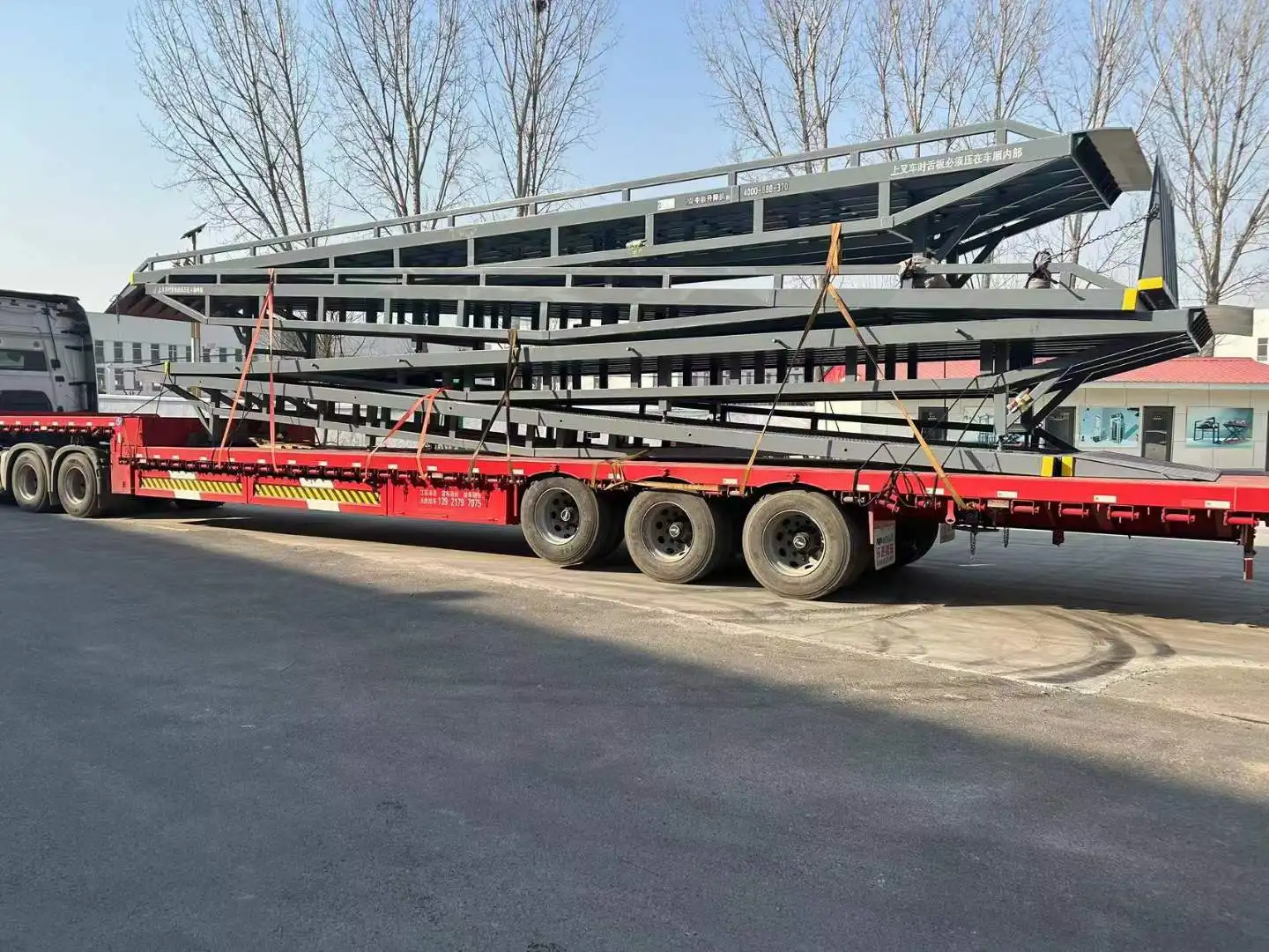Customized Mobile Loading and Unloading Platform 8 Ton Capacity Dock ...