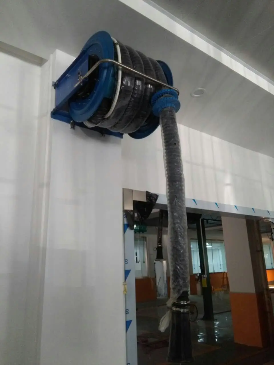 Efficient Car Exhaust Extractors - Dual Pipe Ends System