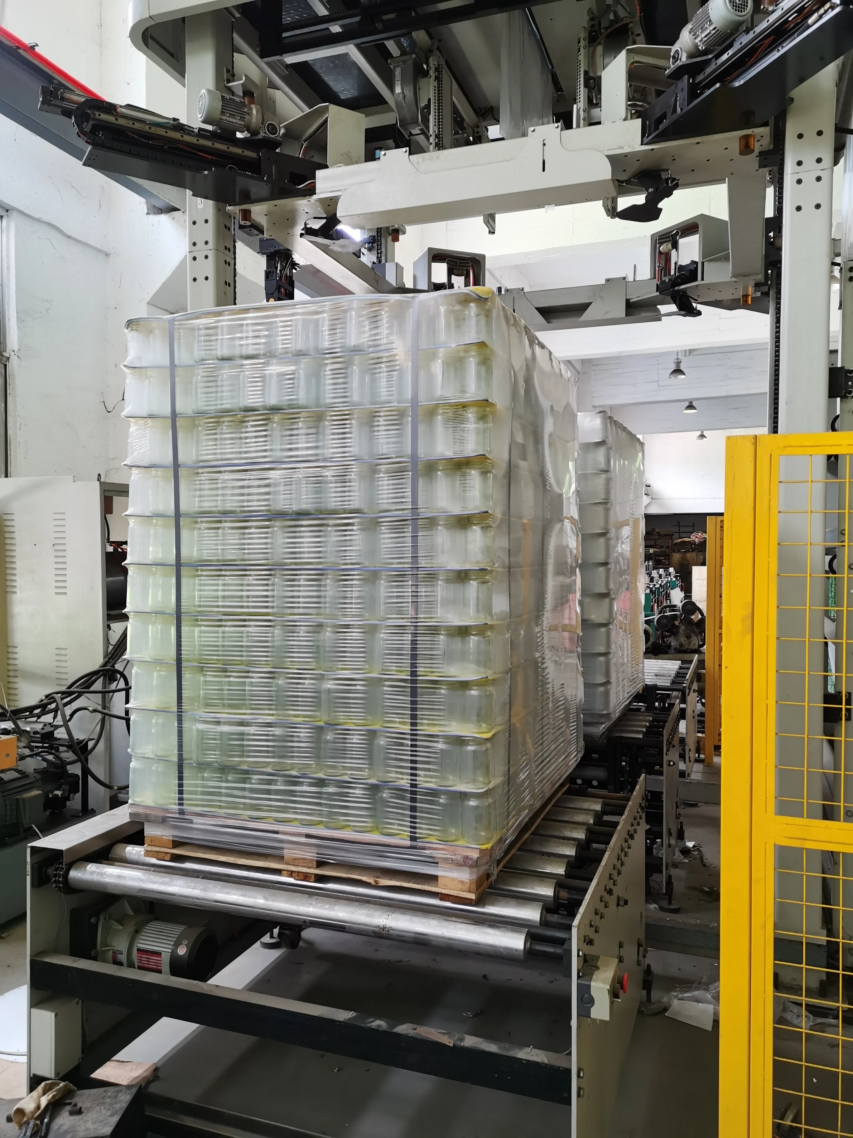 Hot Sale Transparent Packaging Film Stretch Hood Film Wrapping Plastic ...