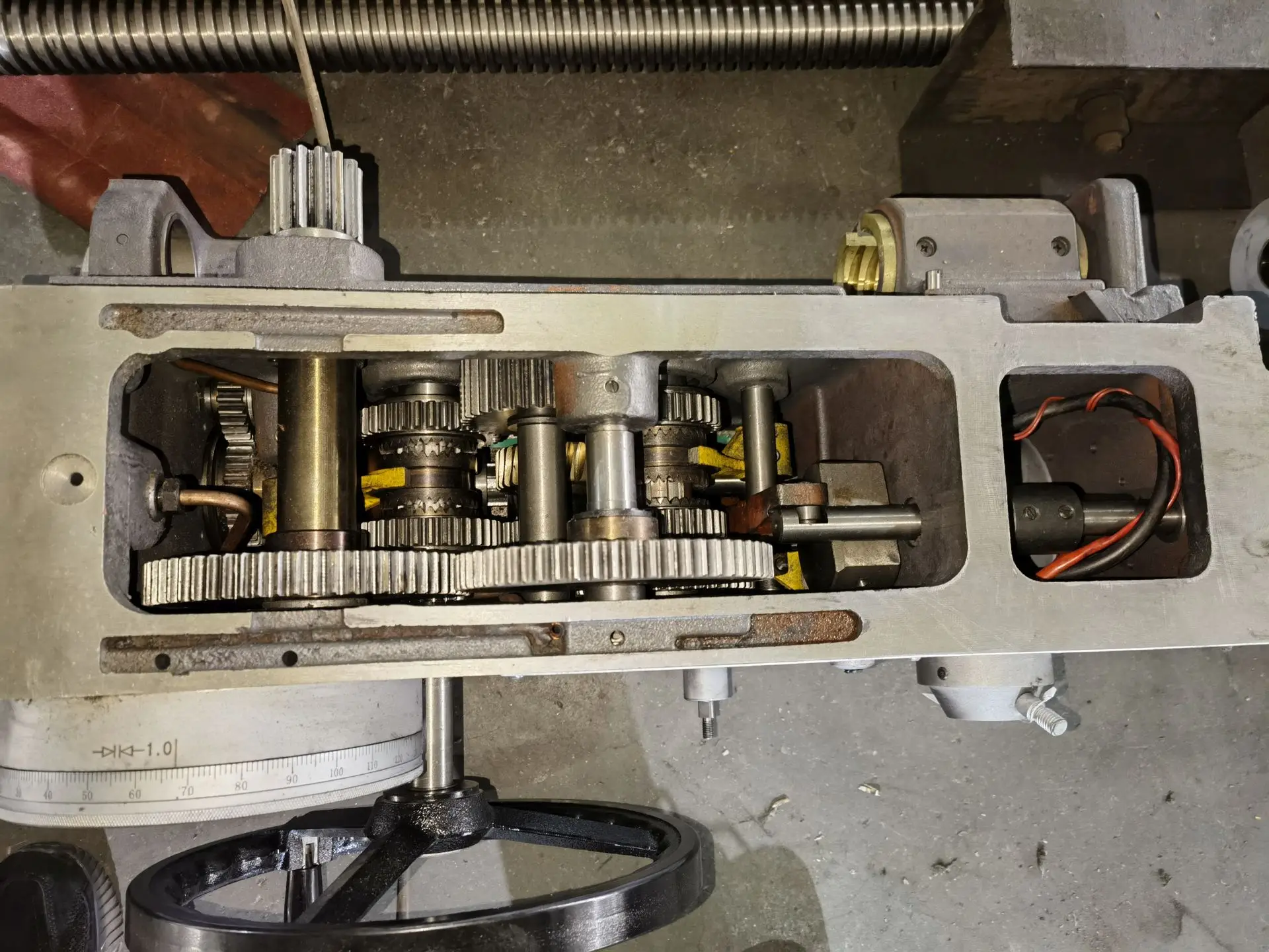 SMTCL CW6163 CW6180 Manual Lathe Machine - Split Nut Assembly