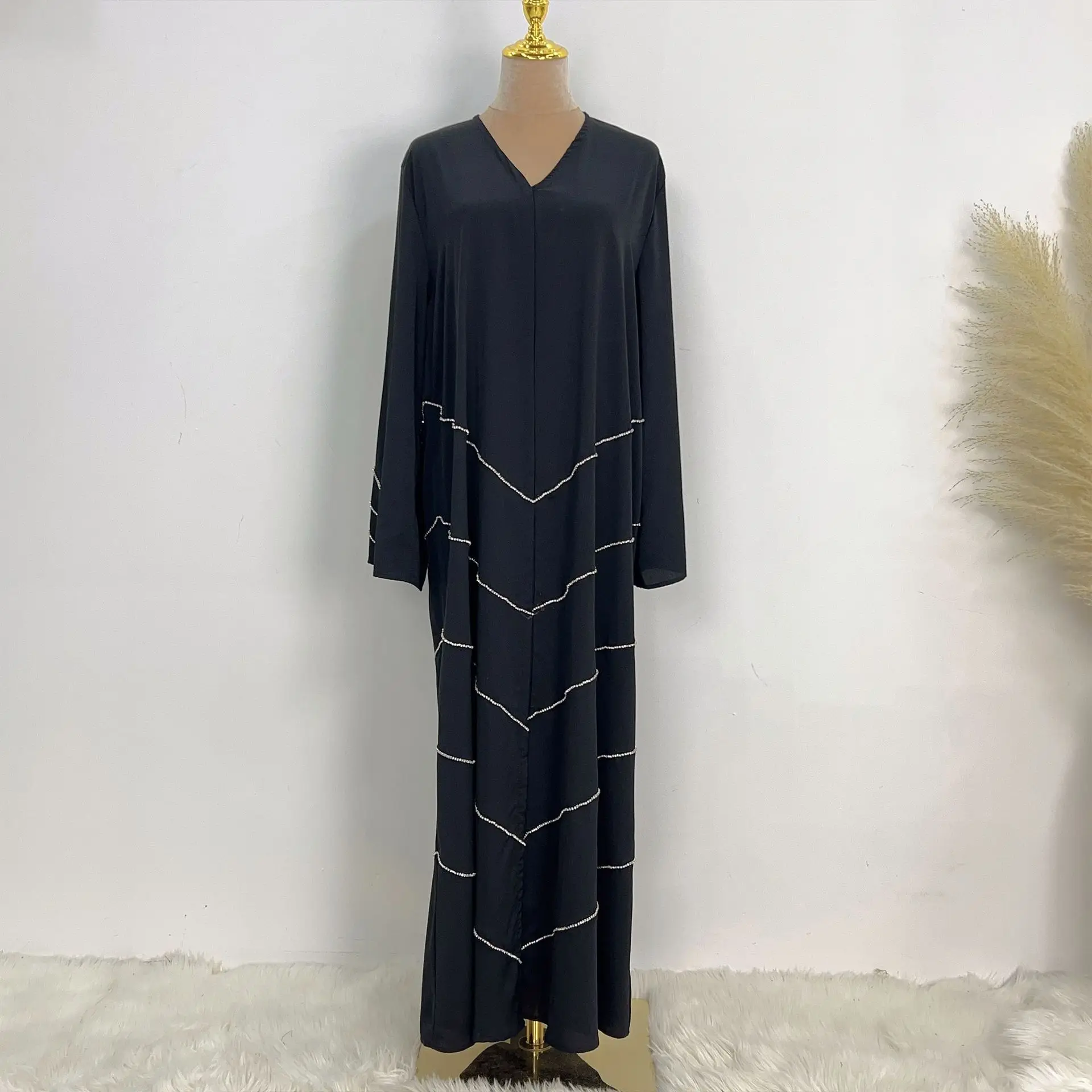 Alibaba.com: Wholesale New Design Dubai Abaya for Women, Open Muslim ...