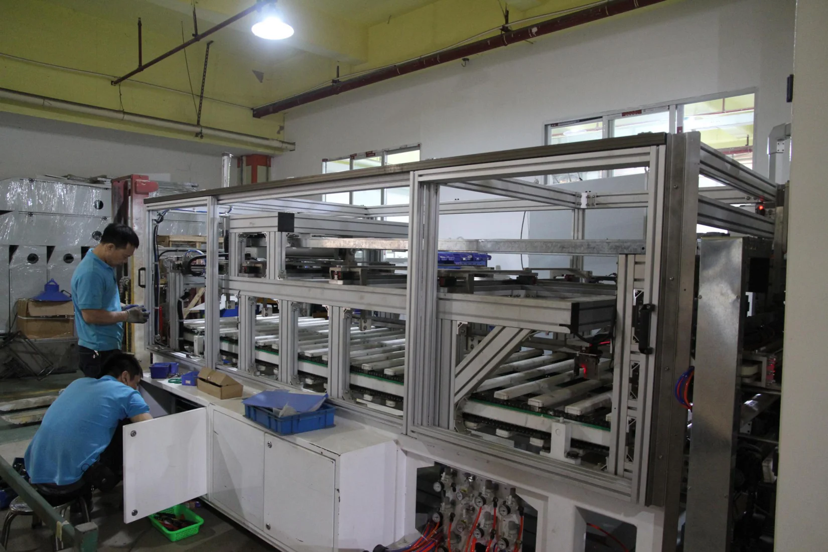 OTM Portable Manipulator Arm - Efficient Metal Sheet Lifting