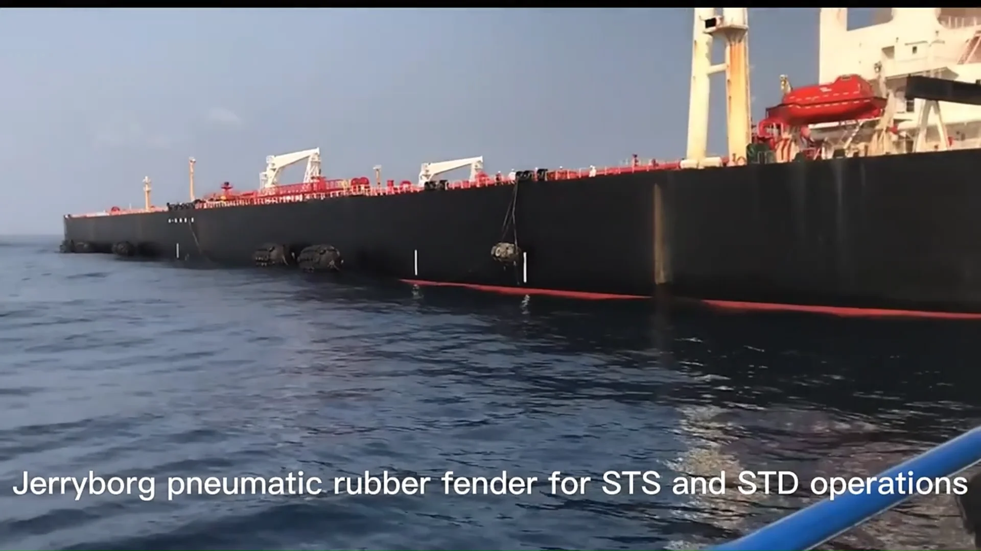 Standard Iso 50 Kpa Yokohama Type Pneumatic Floating Fenders - Buy 50 ...