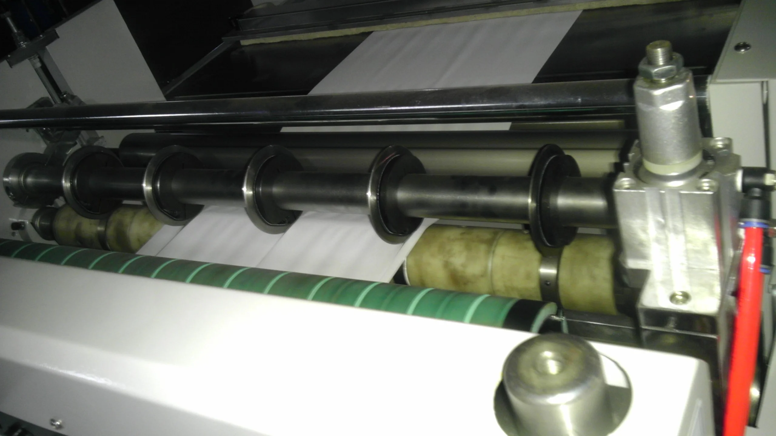 A4 Size Copy Paper Roll To Sheet Cutting Machine Slitting Machine - Buy ...