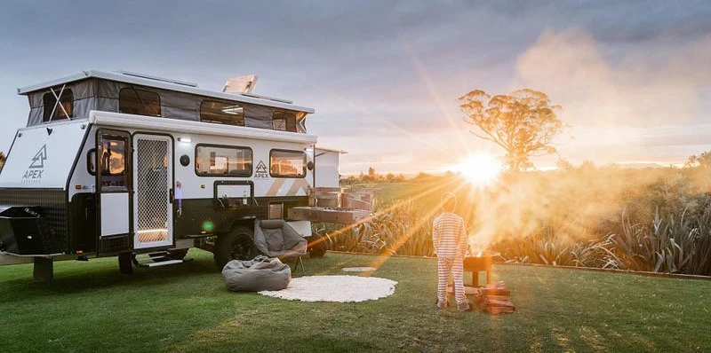 MJC Motorhome - Luxury Travel Trailer with Gas Bottle Holder