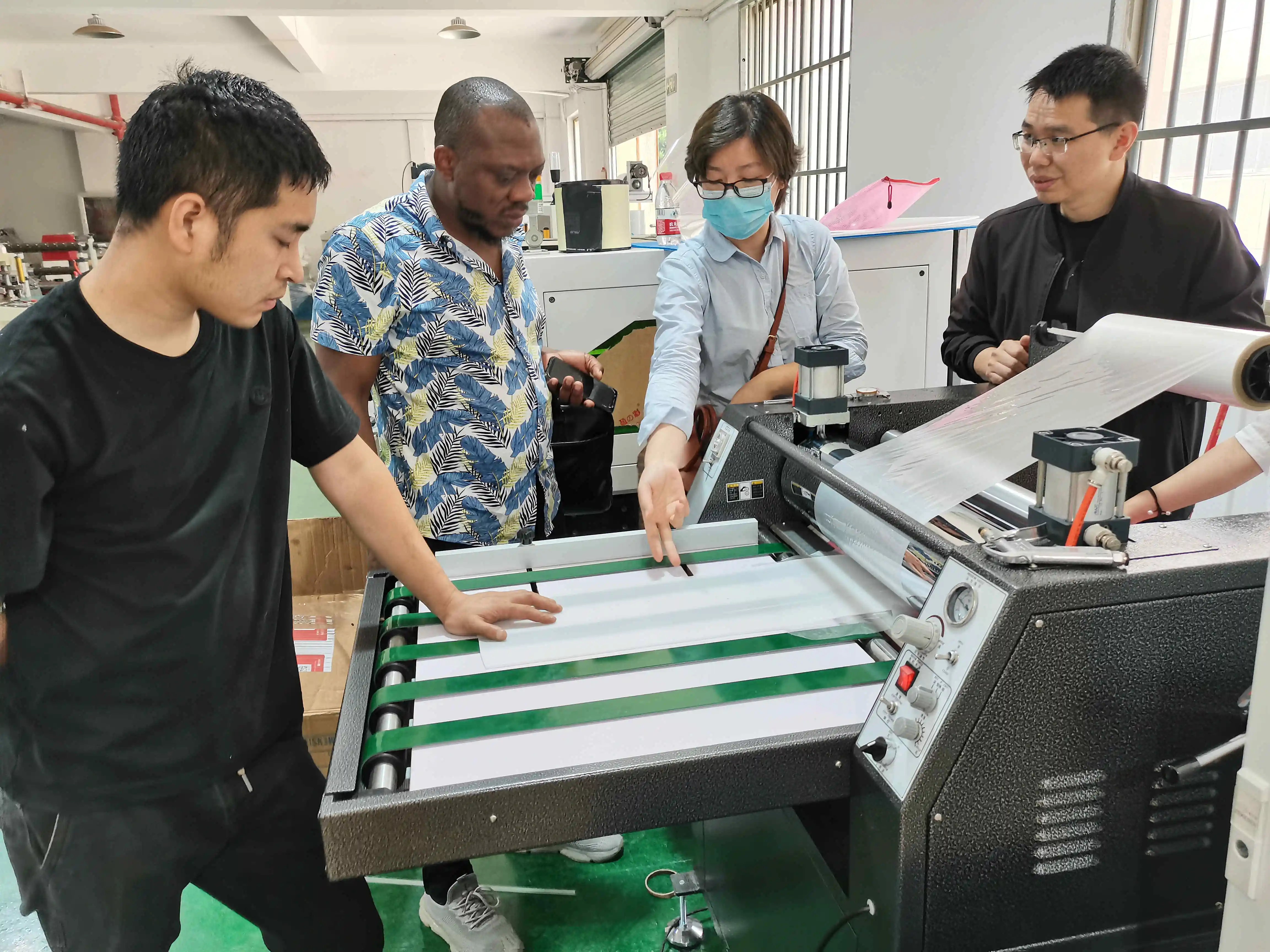 Automatic Skew Detection Doble-faced Adhesion Band Cutting Machine ...