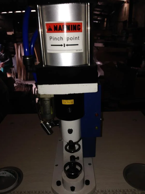 Industrial Clothing Button Attaching Machine - High-Speed & Reliable