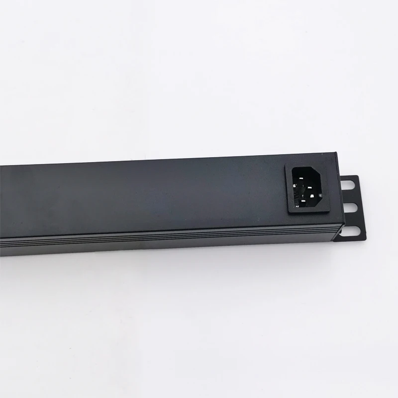 1U 19 Inch EU and IEC C13 PDU - Horizontal Installation