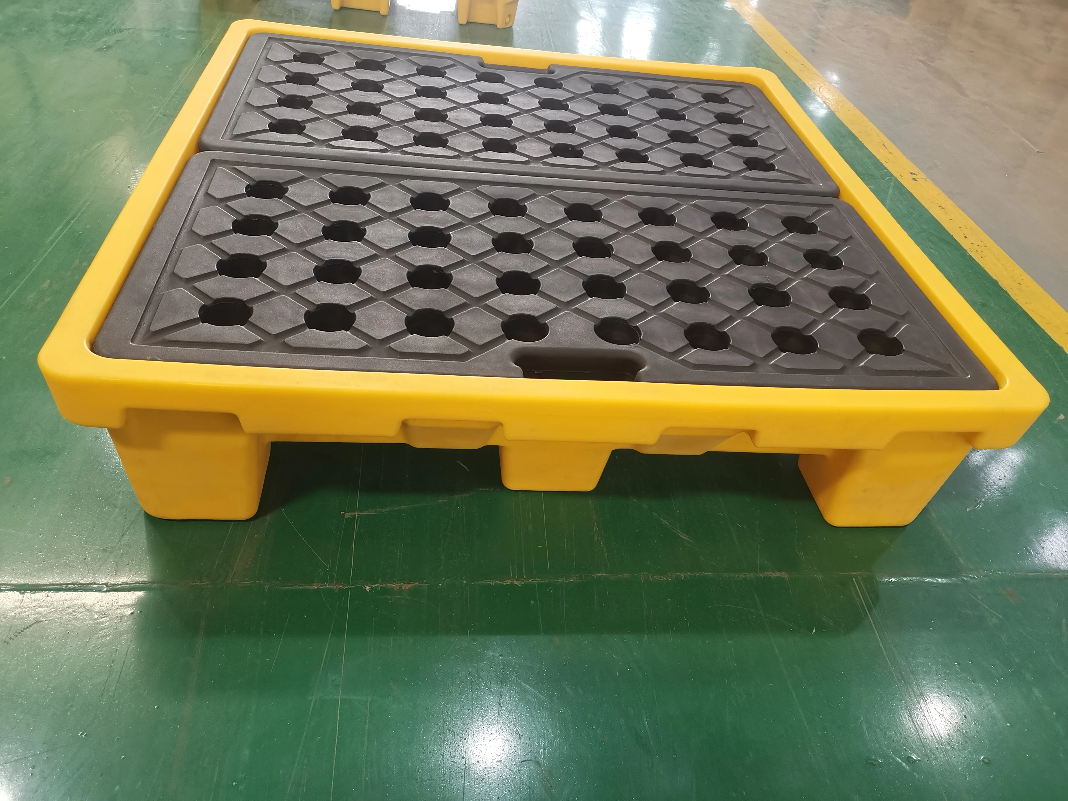 1300*1300*300 Four Barrel Platform Stable And Sturdy Platform Spill ...