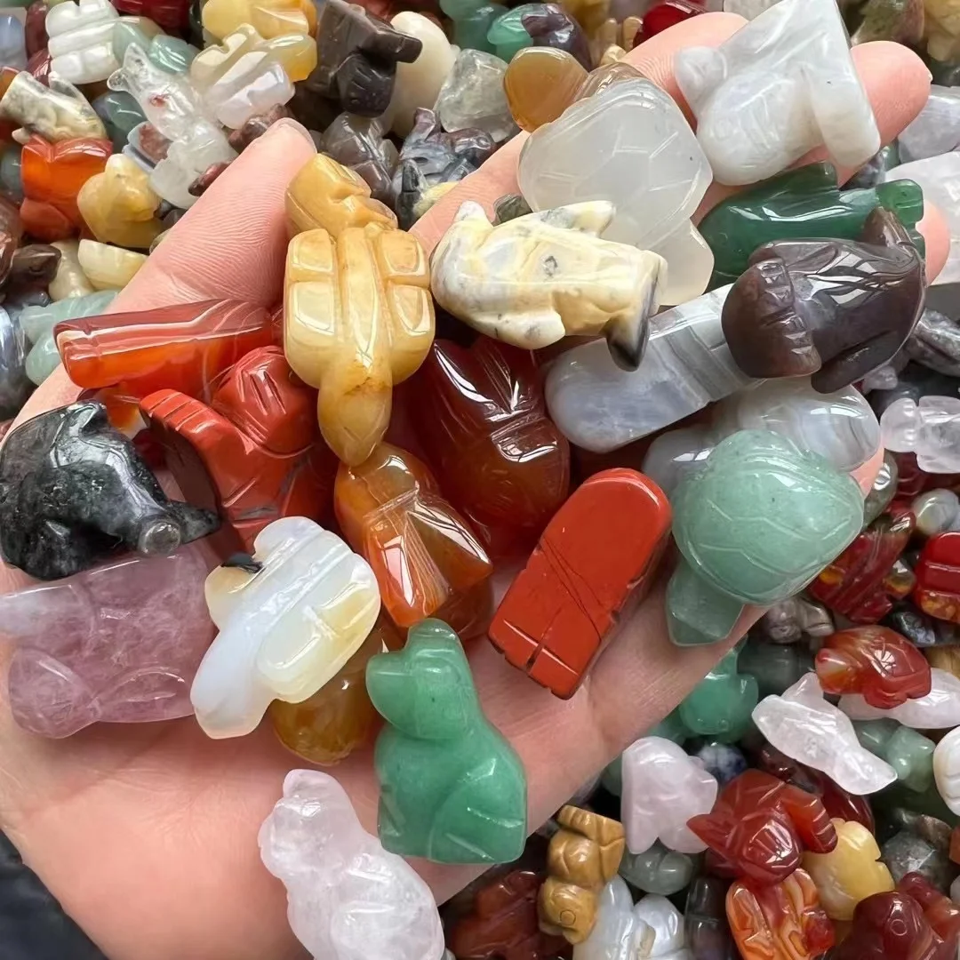 1 Inch Mini Hand Carved Crafts Small Crystal Carvings Cute Figure ...