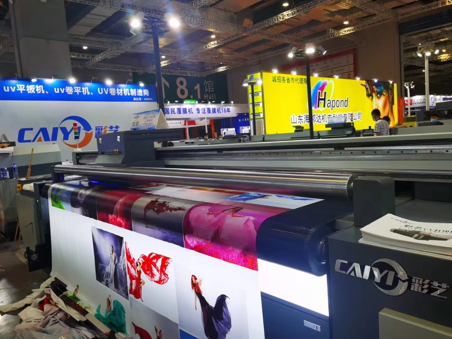 Caiyi 3.2m UV Hybrid Printer Ricoh G5 G6 Printhead Flatbed and Roll to Roll Printer| Alibaba.com
