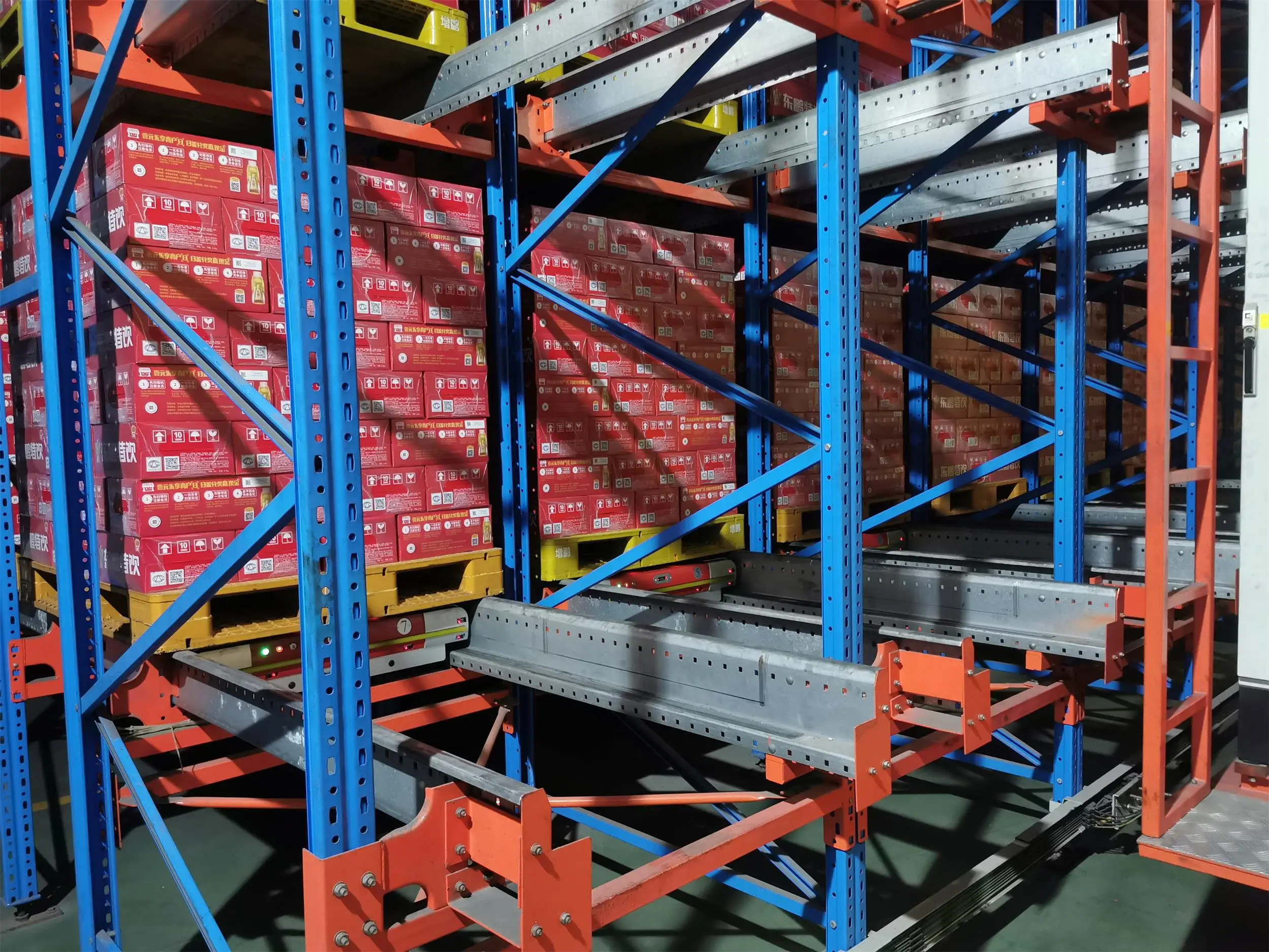 Wholesale Selling Heavy Duty Radio Shuttle Rack System