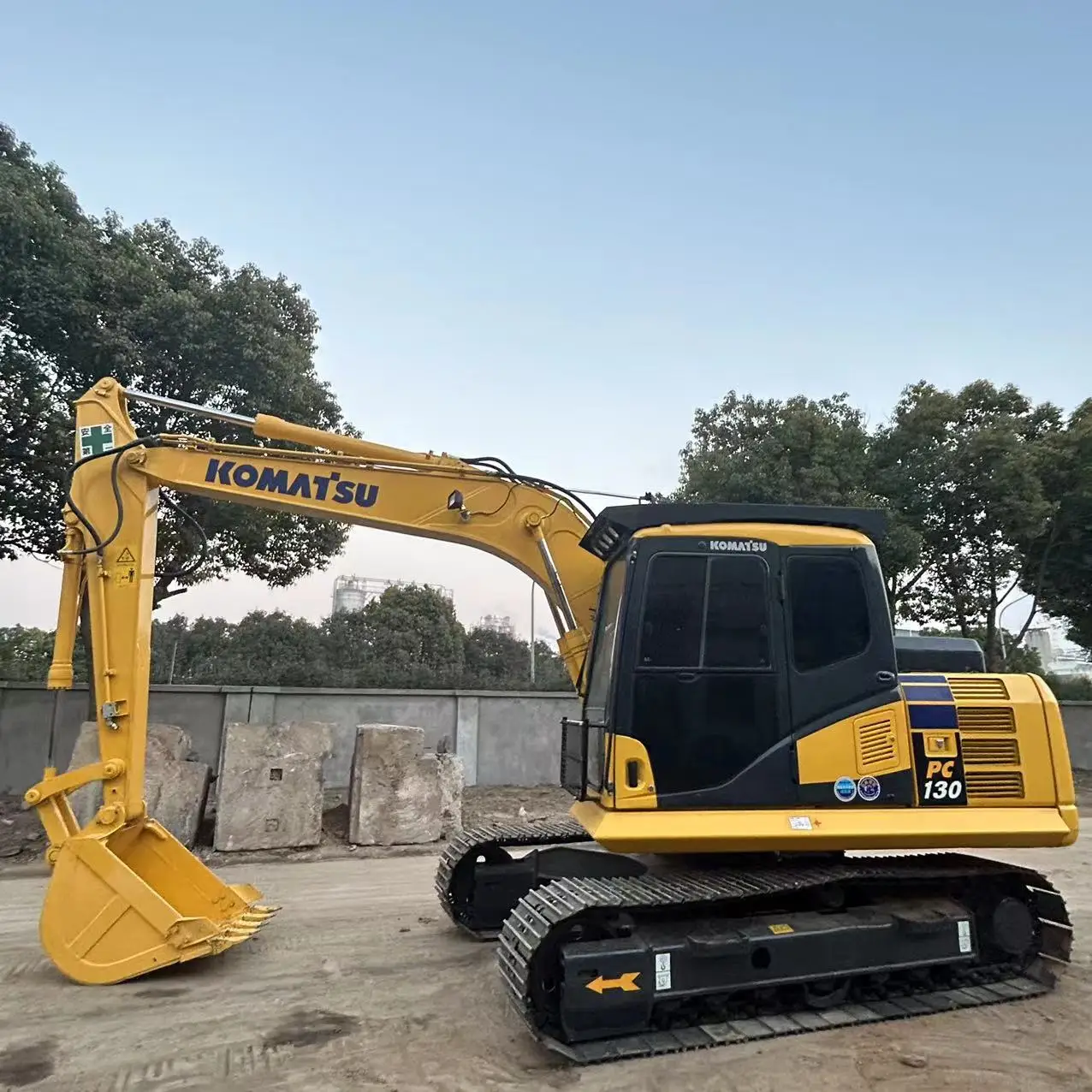 Mini Excavator Sizes Komatsu Pc130 Low Working Hours Second-hand ...