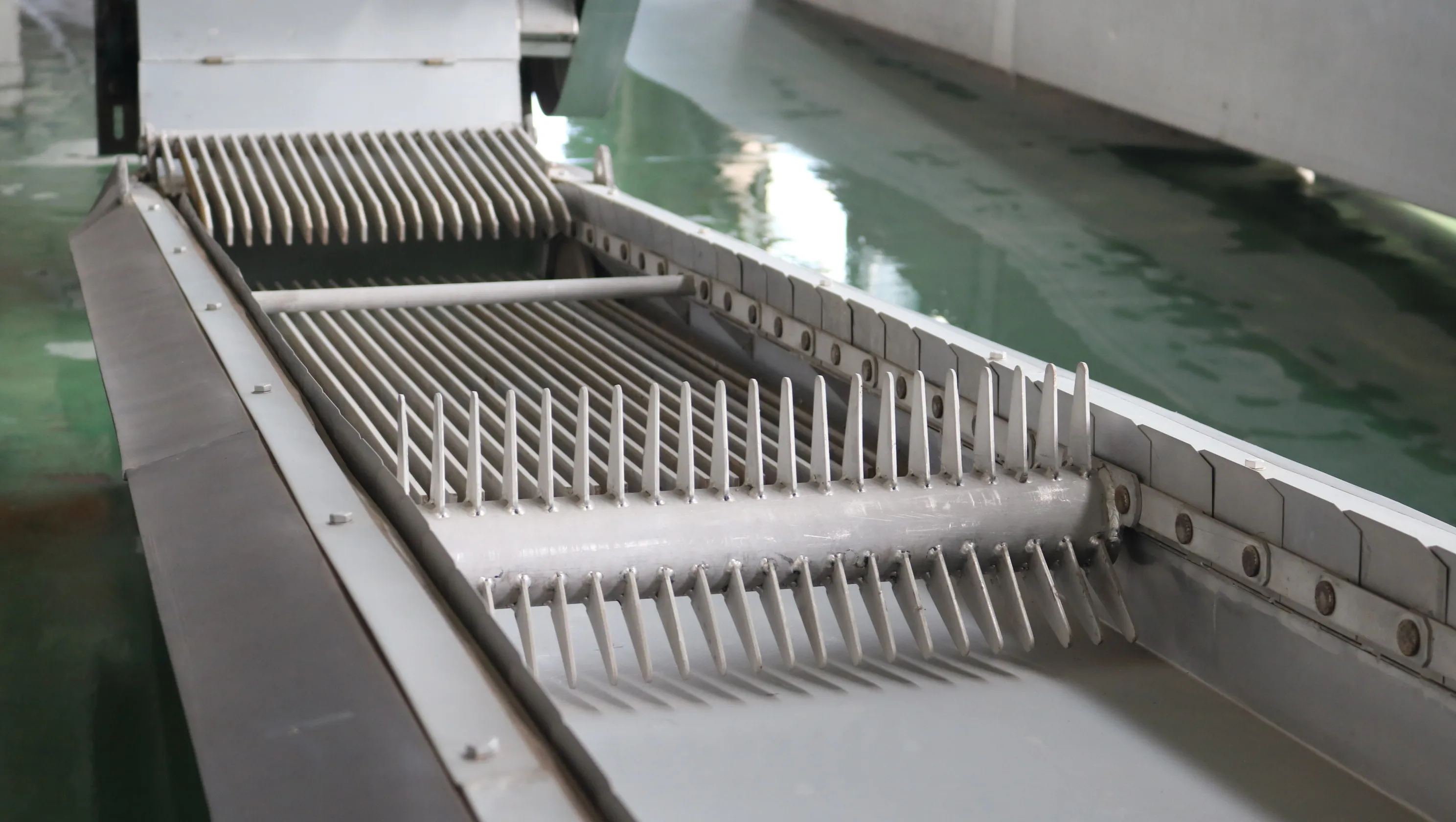 Sewage Treatment Mechanical Automatic Rotary bar Screen Coarse bar ...