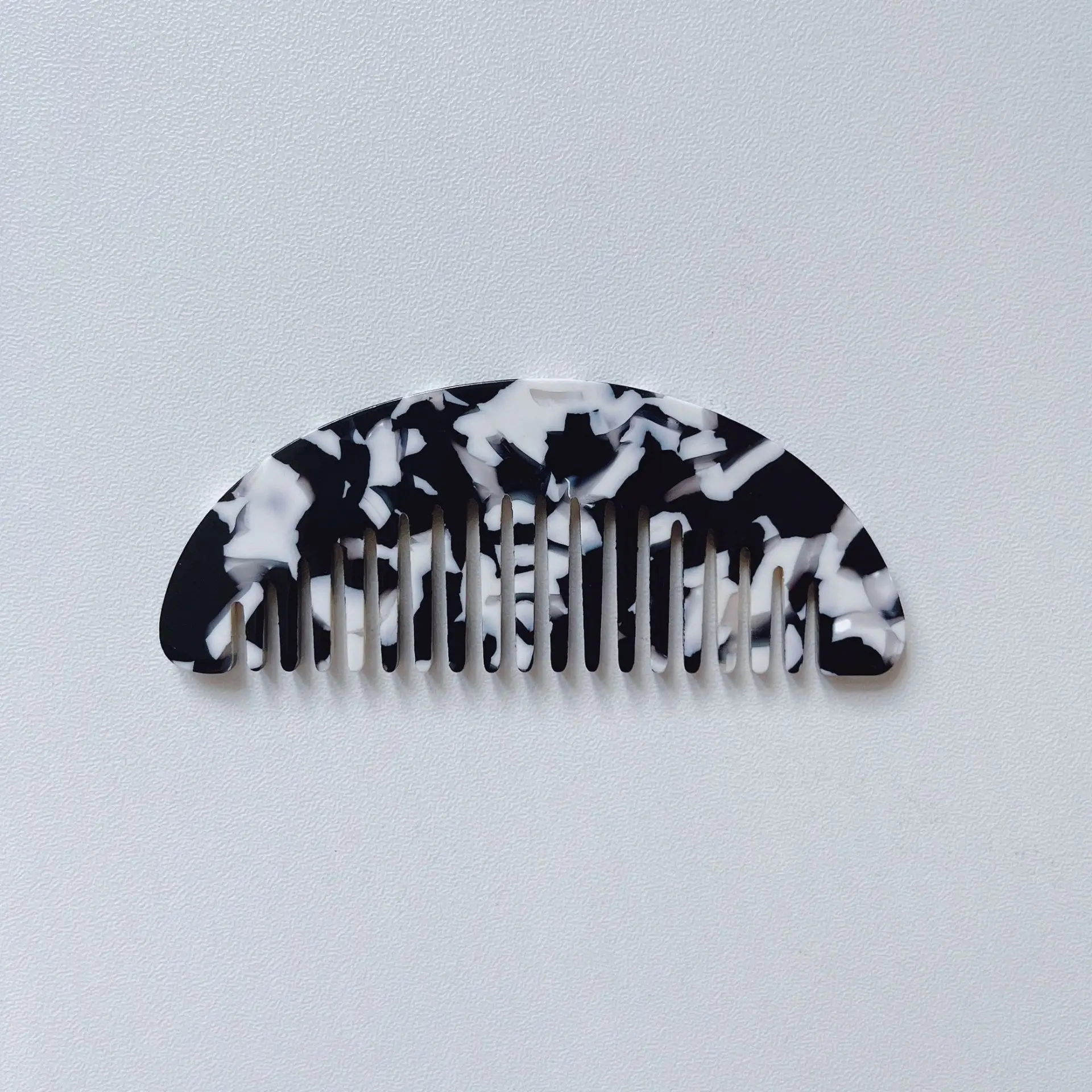 High Quality Acetate Comb - Stylish & Portable Hair Accessory