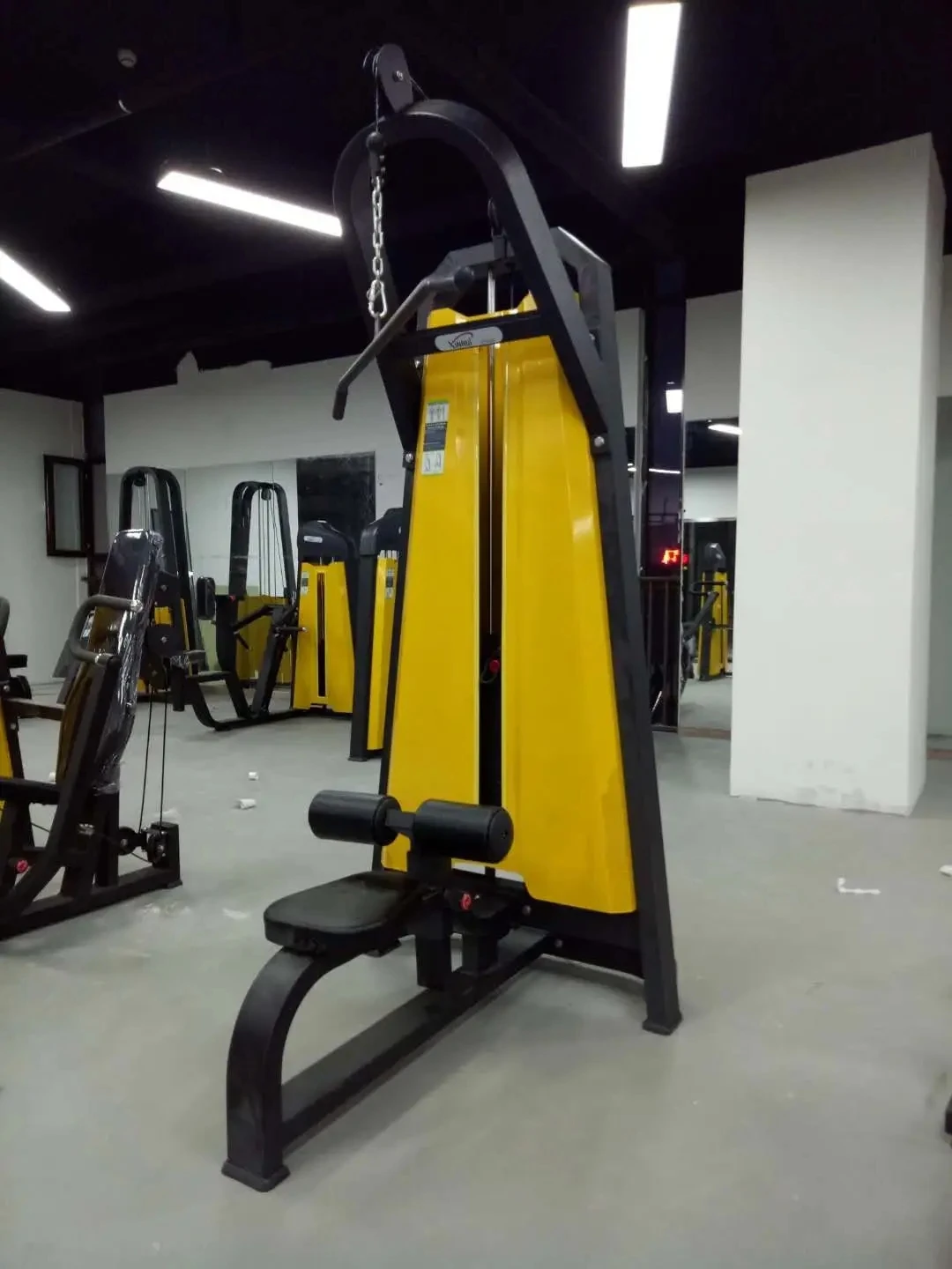 Lat Pulldown Seated Row Gym Lat Pulldown Pin Equipment Indoor Gym ...