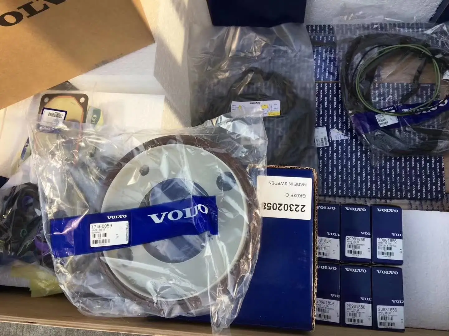 Genuine Engine Repair Kit for Volvo Deutz D3.8 D4D/E D5D D5E D6D D6E ...