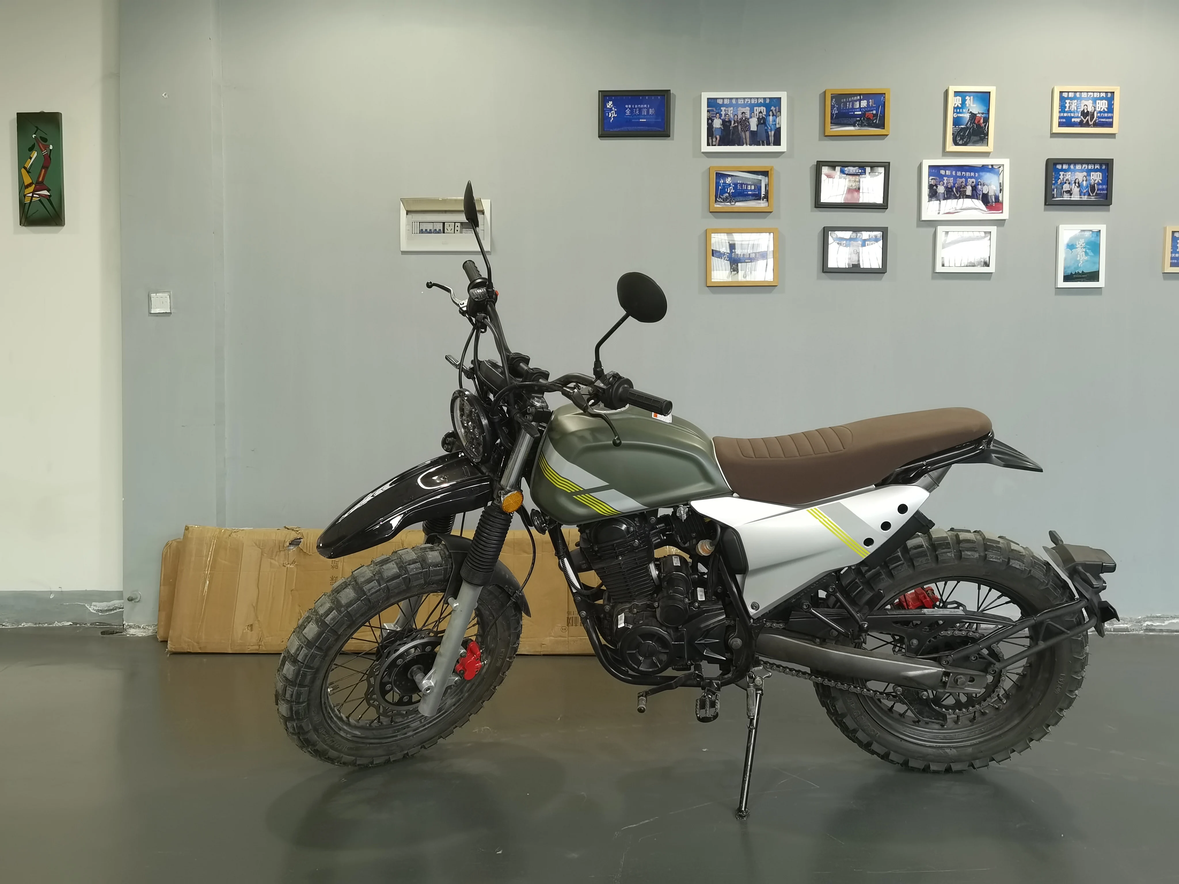 Alibaba.com: 250cc Engine, Cafe Racer Style, Retro Motorcycle ...