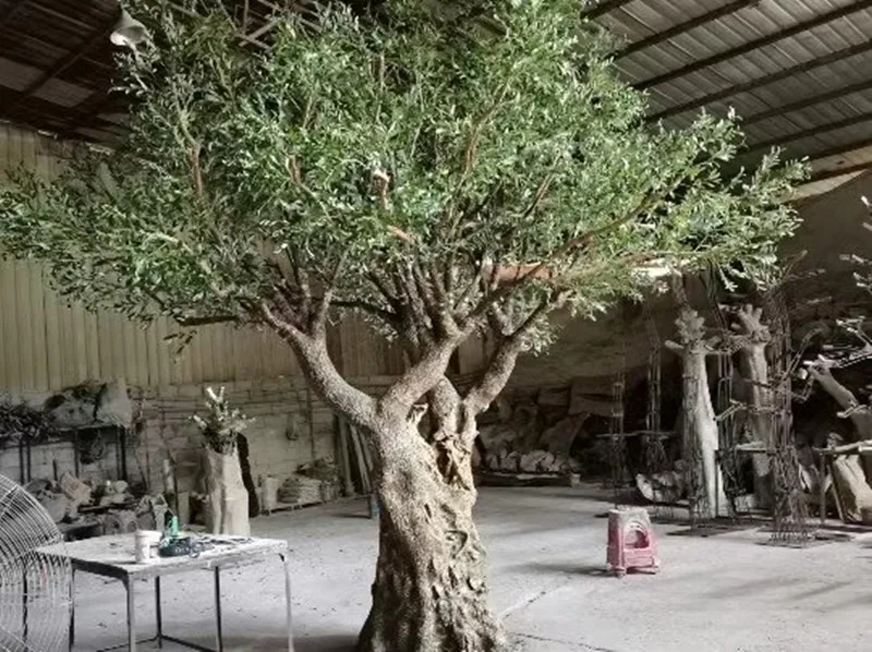 Large Artificial Oak Tree - Stylish Outdoor Decor