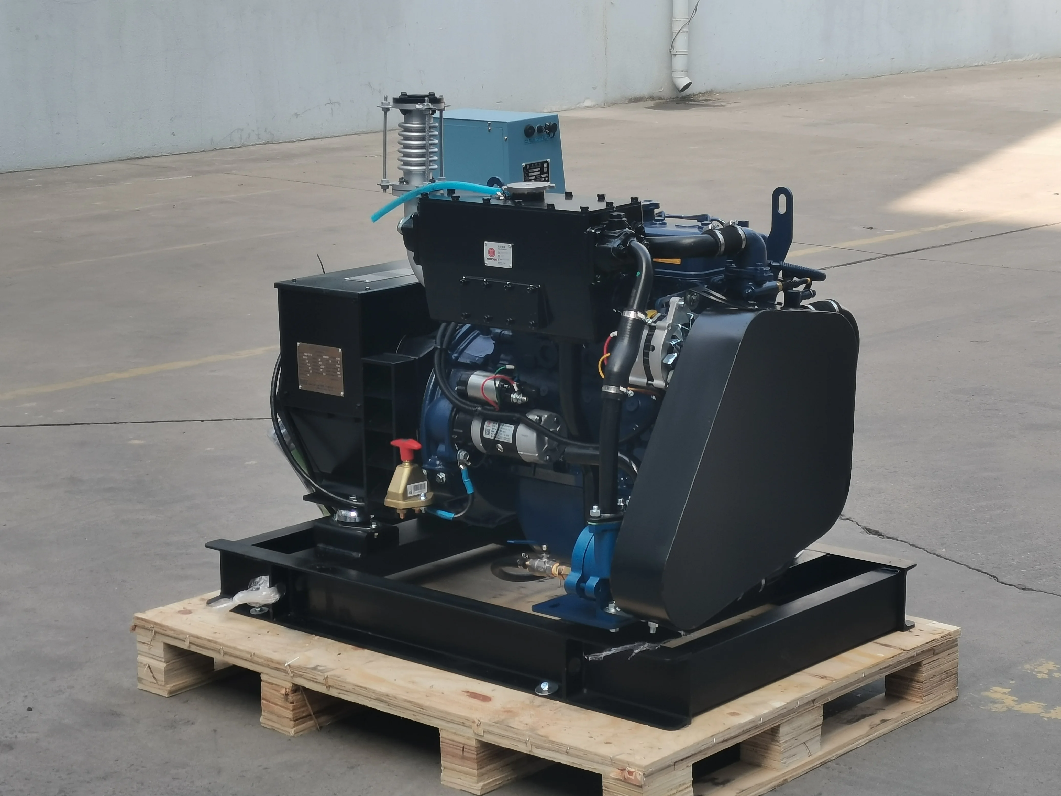 Genuine Engine Marine Diesel 23kw/1500rpm For Marine Generator - Buy ...