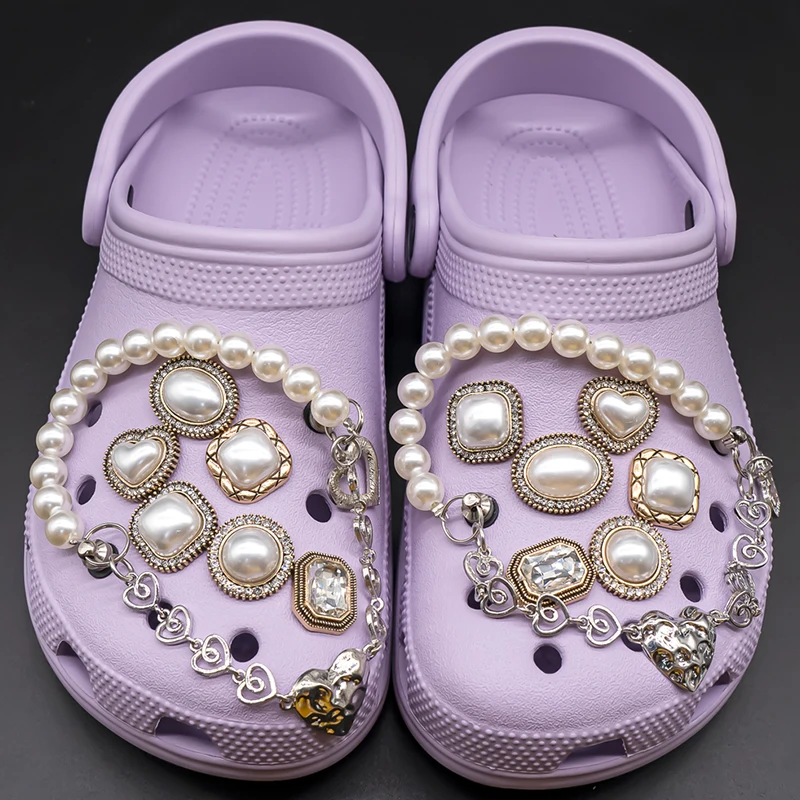 2025 Designer Metal Clogs with High-End Gold Teddy Bear Chunky Crystal ...