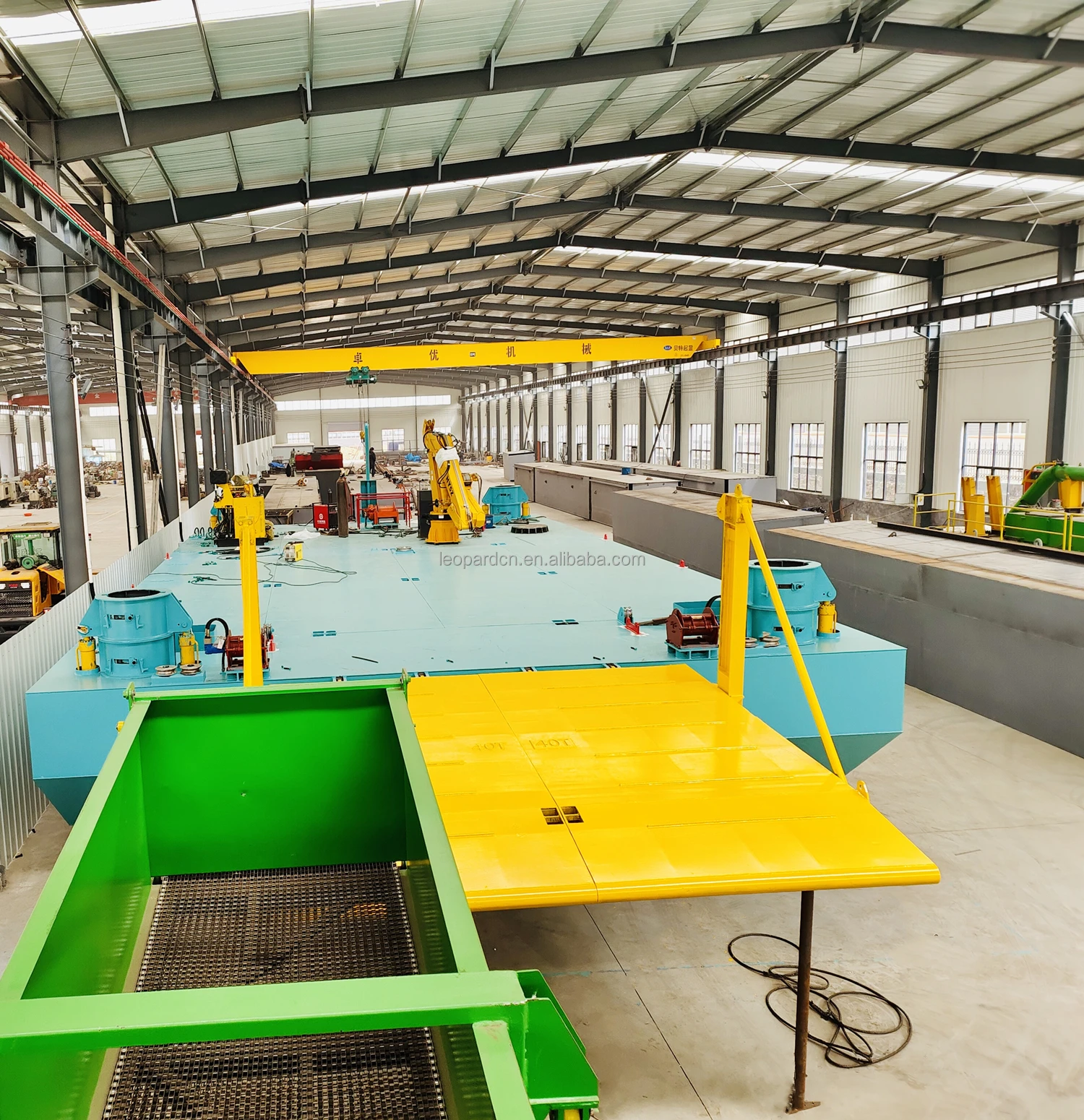 Excavator Barge - Modular Platform with Hydraulic Spuds