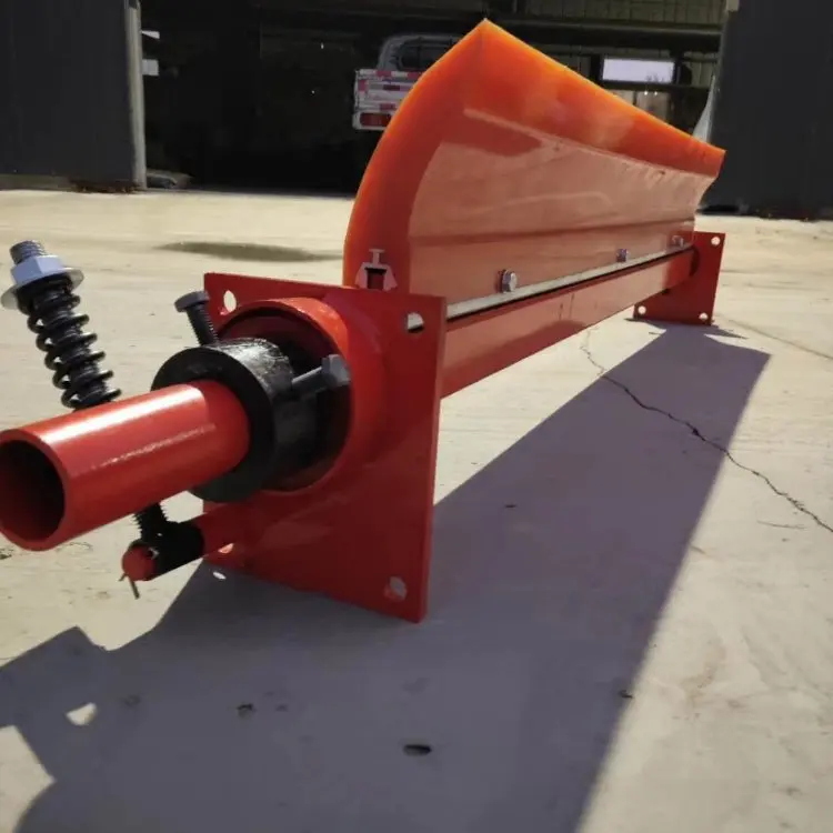 Primary Secondary V-shape Polyurethane Conveyor Belt Cleaner / Belt ...