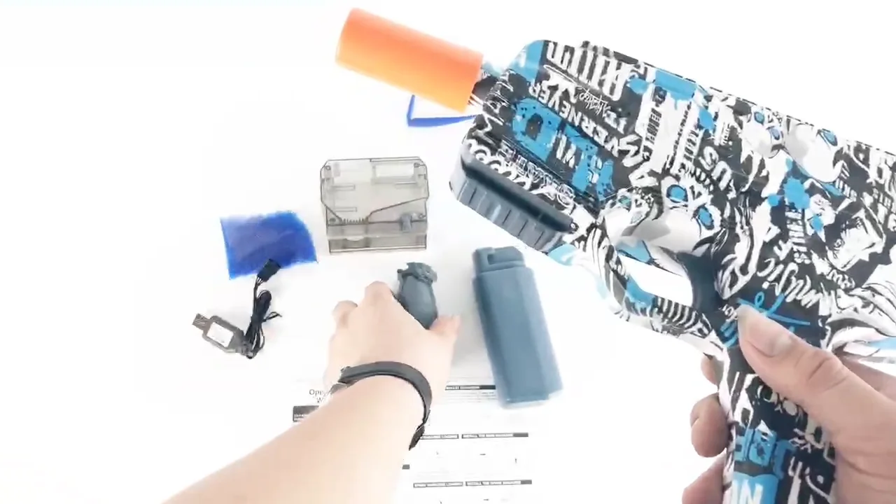 Graffiti Series Electric Water Ball Blaster Gun Uzi Toy Pistol ...
