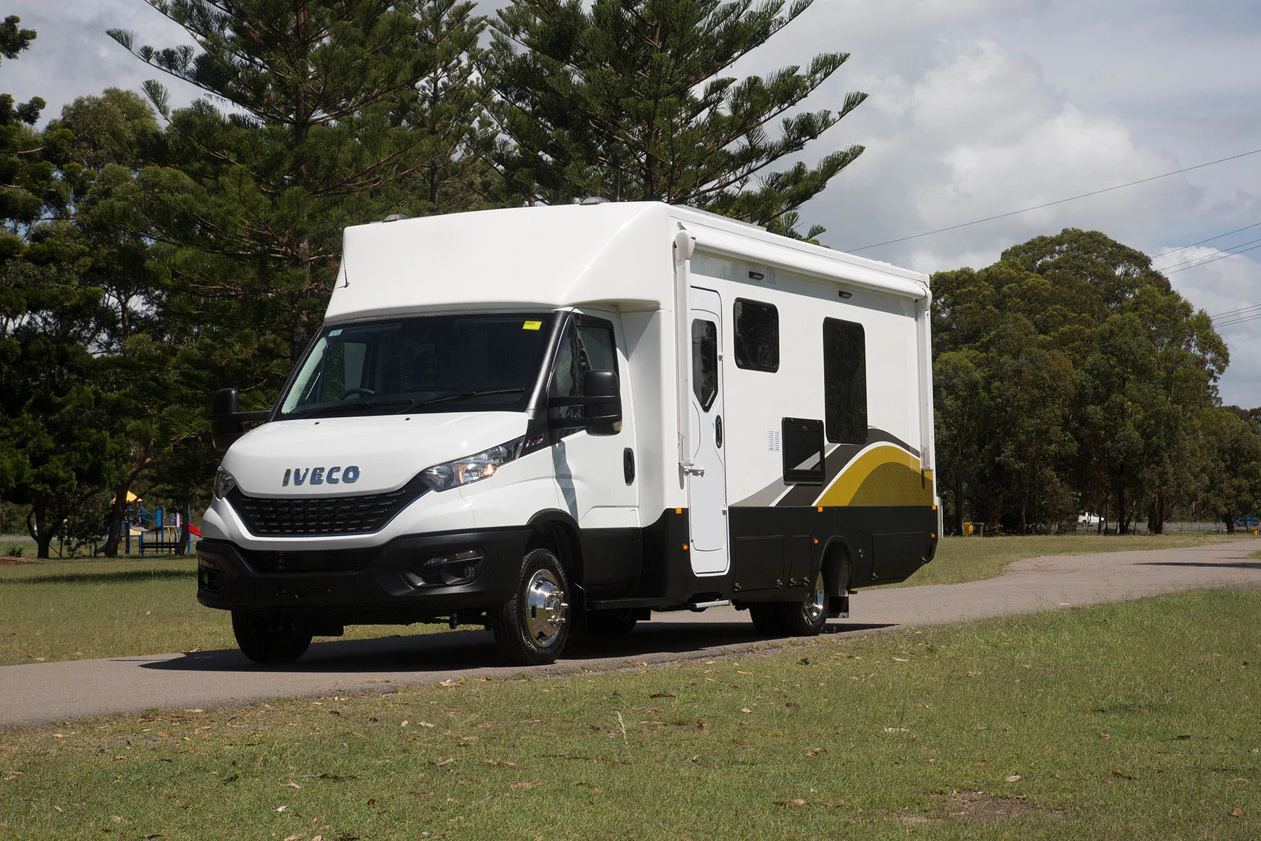 Australian Luxury 4WD Motorhomes and Campervans High Quality 4X4 ...