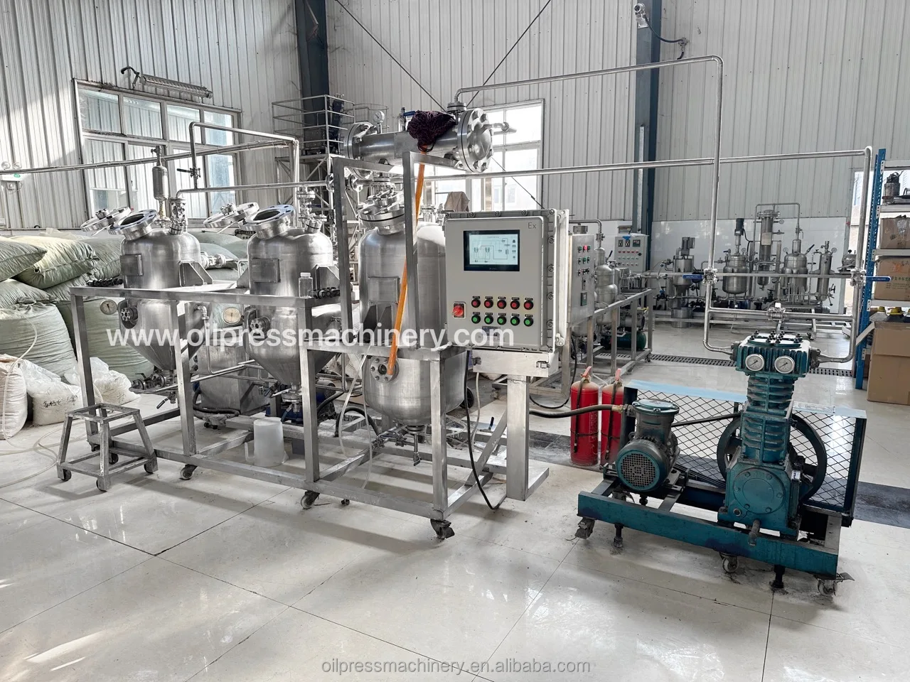 Laboratory Small Extraction and Concentration Device for Olive Oil