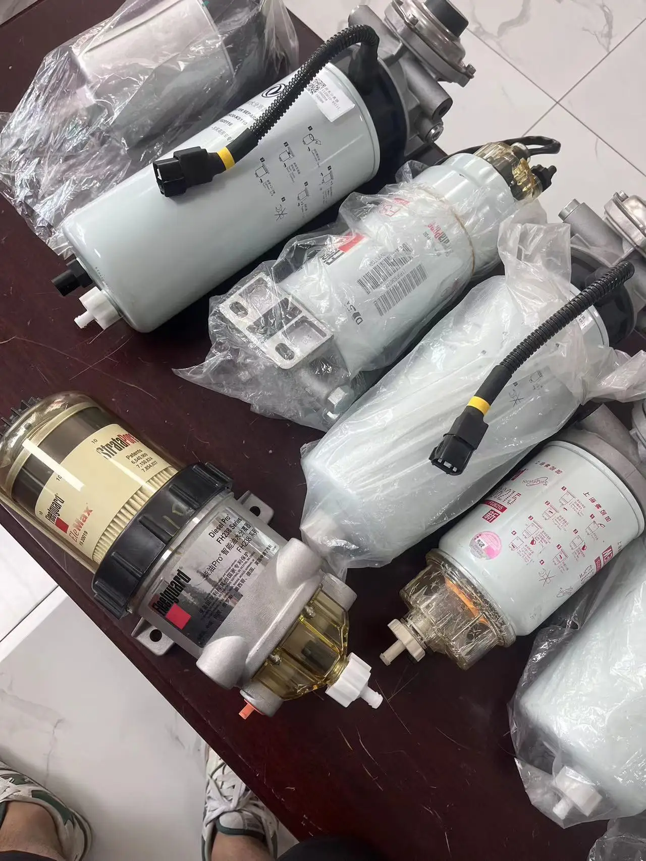 Cummins Engine Oil Filter Lf670 Fleetguard Lf777 - Buy Original Good ...