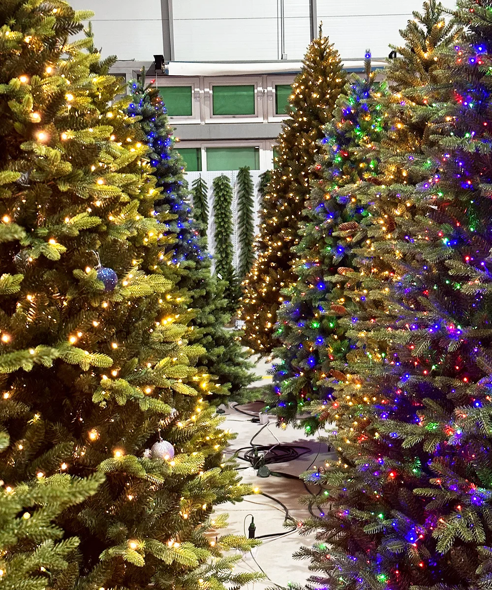 Indoor 12FT Giant Flocked LED Christmas Tree with Snow Effect