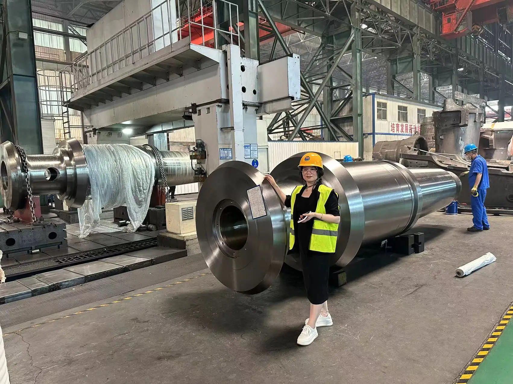 Custom Forging Steel Rolling Mill Chilled Cast Iron Forging Roll Large ...