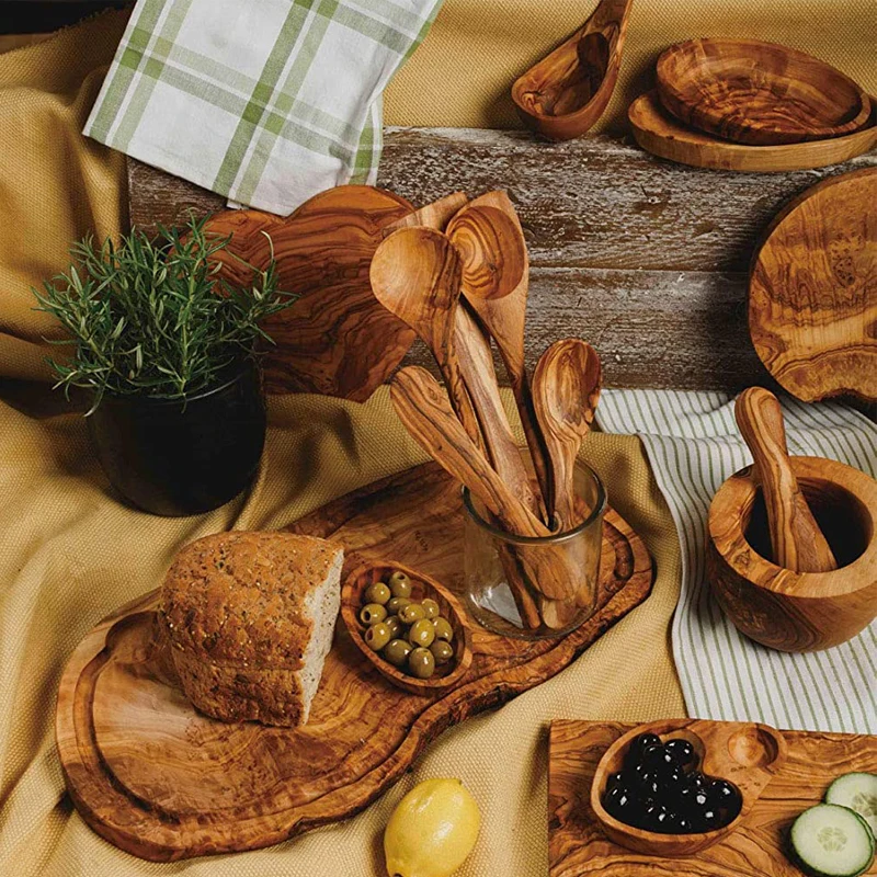 Italian Olive Wood Cutting Board - Eco-Friendly & Stylish