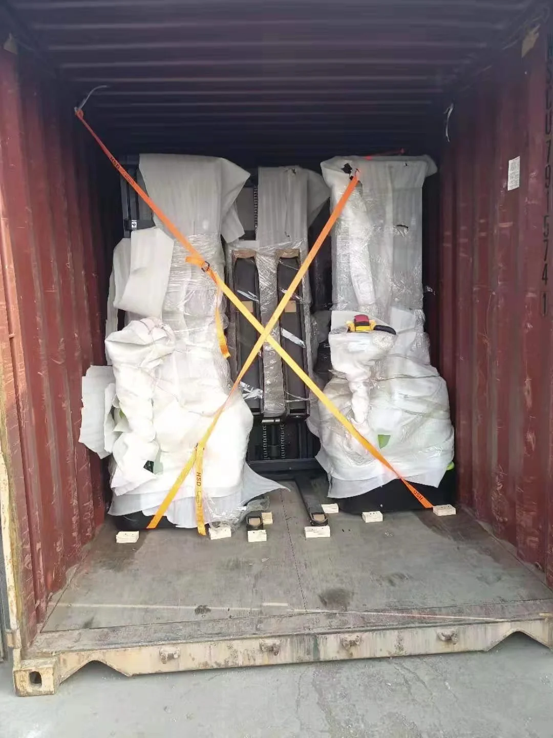 Capacity 2000kg Hand Fork Lift 1.5 2 Ton Hydraulic Manual Stacker ...