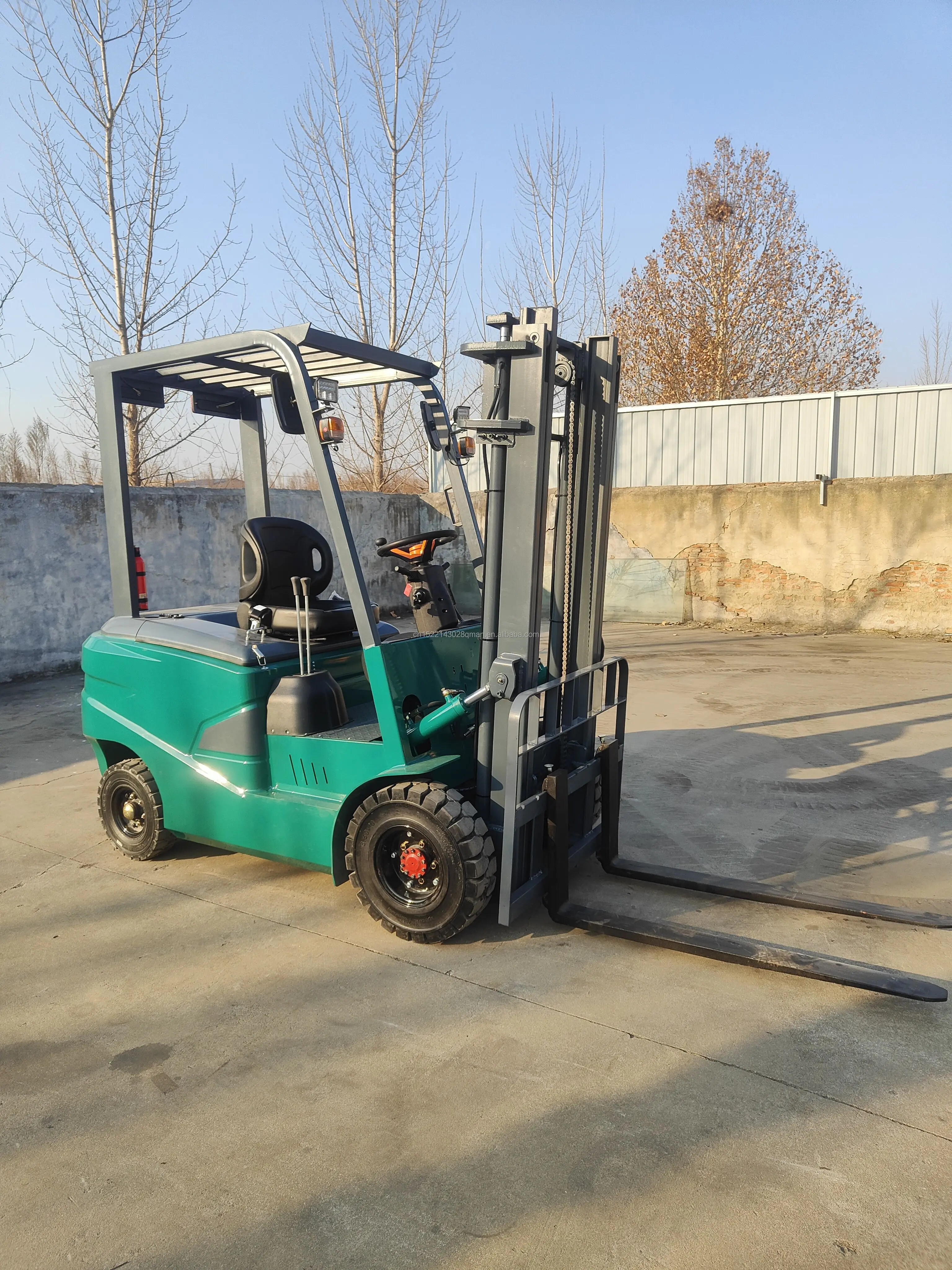3.5Ton Side Loader Pallet Truck off Road Forklift for Storage and ...