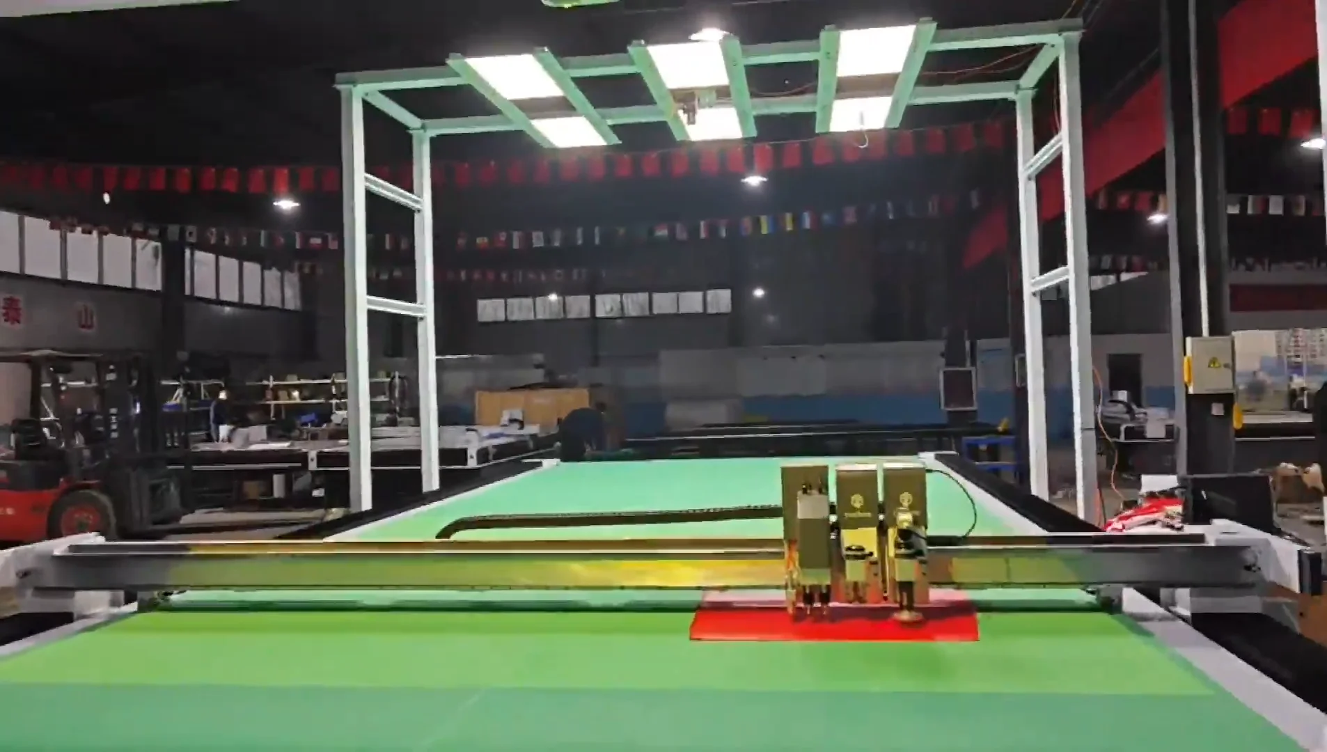 Synthetic Leather Cutting Machine Plotter Cutter Cnc For Pvc Leather ...