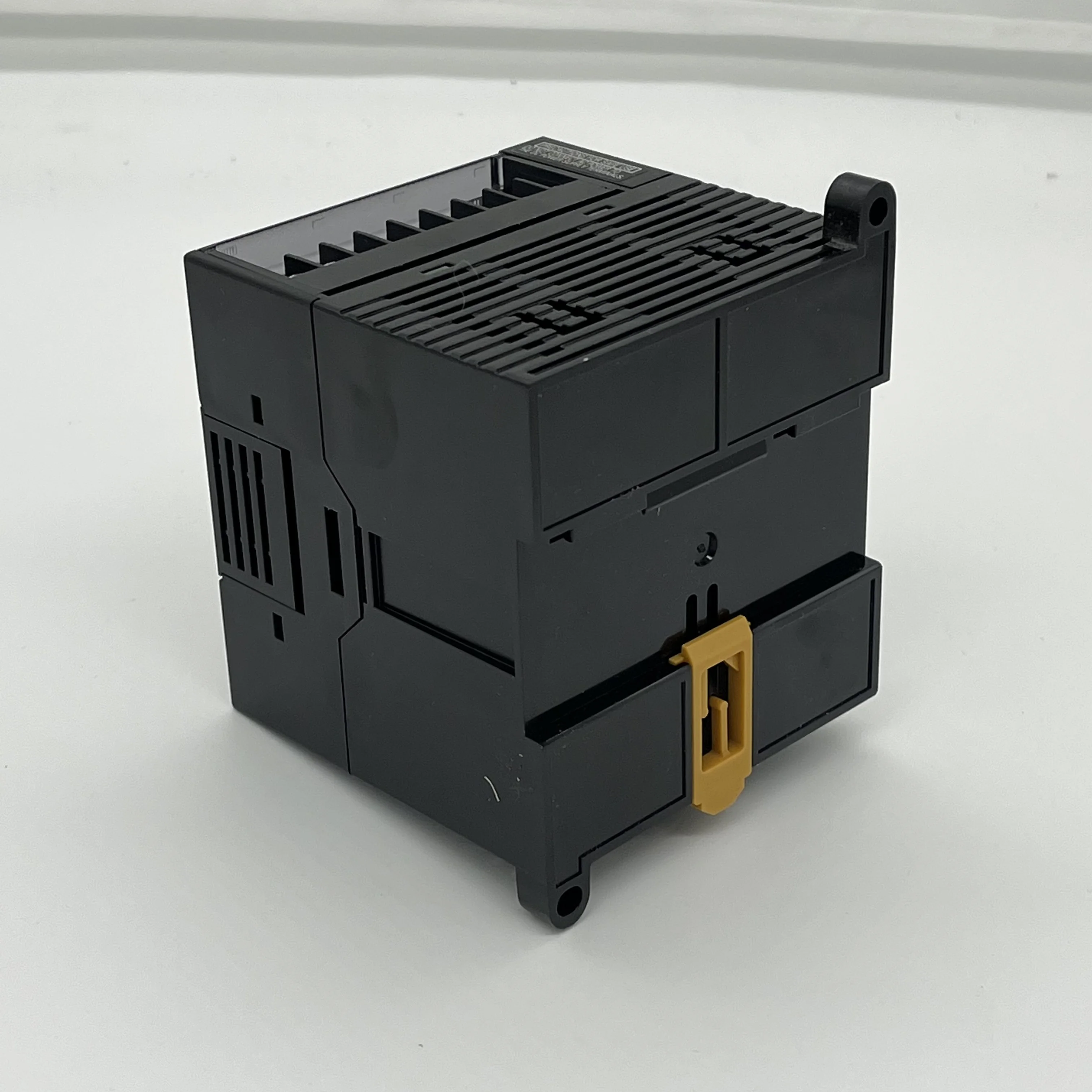 Omr Original Plc Programable Controller Module Cp1l-l20dt1-d - Buy ...