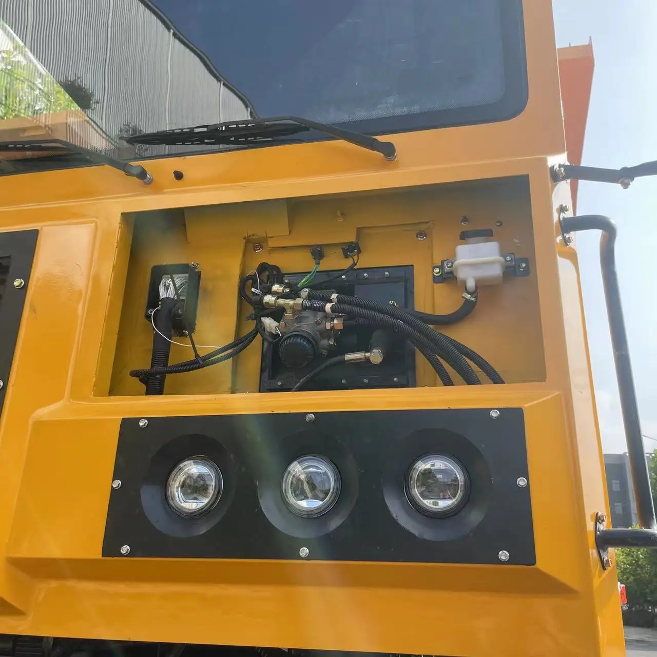 Heavy duty 93Ton 310kW 450kW Electric Mining Dump Truck 30CBM Box 6x4 ...