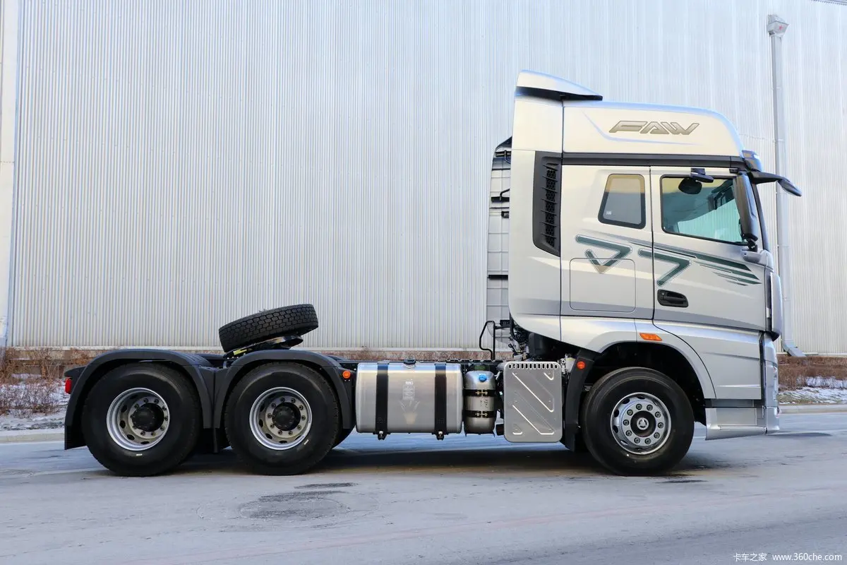 FAW Brand New Heavy Truck Engine Capacity Diesel Left Steering and Road ...