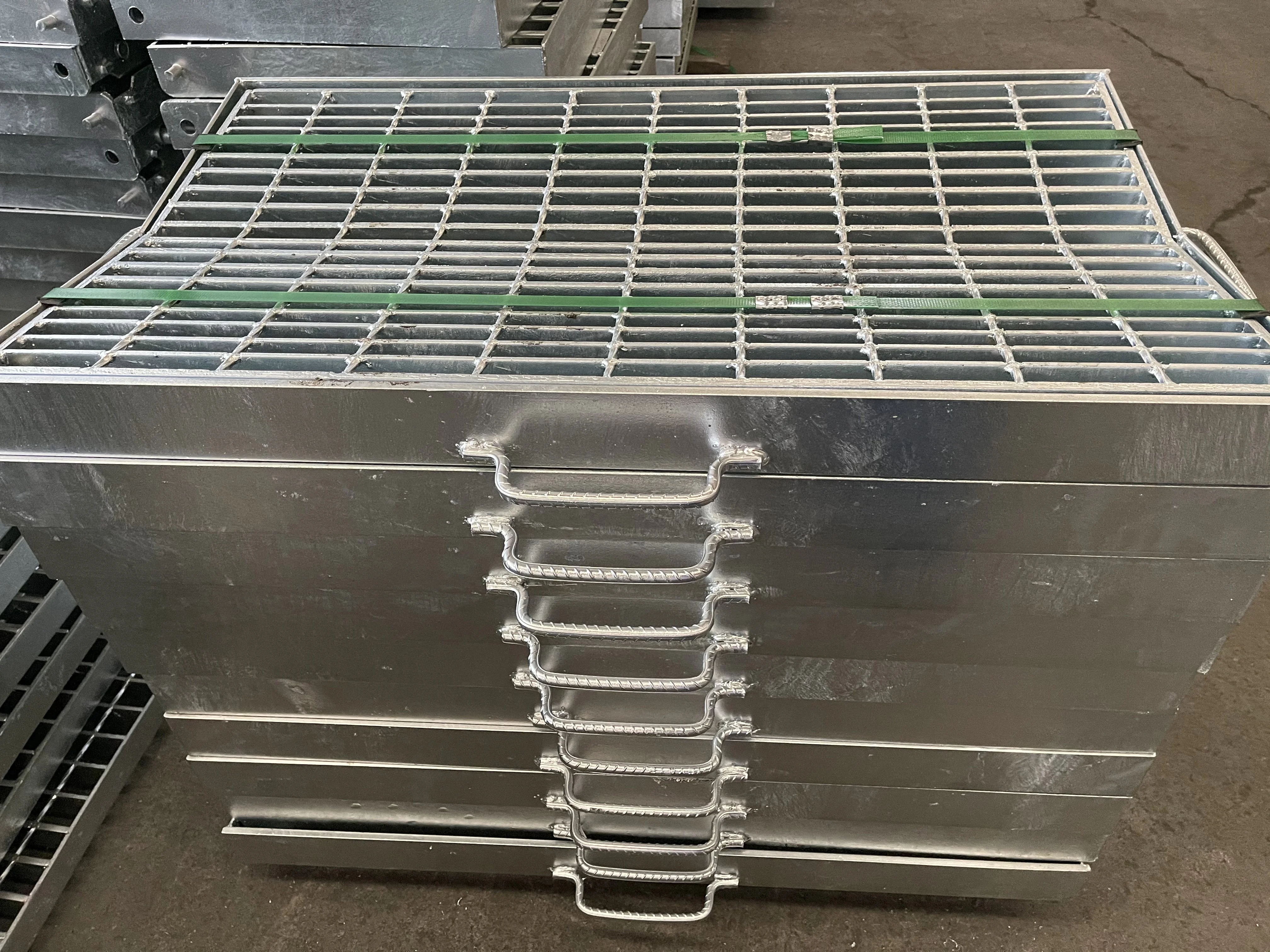 Hot Dip Galvanized Steel Checkered Plate Cover And Frame - Buy ...