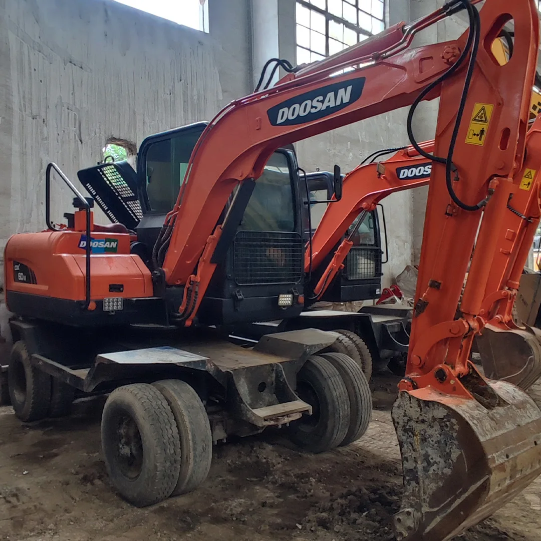 High Quality and Good Condition DOOSAN DH60 6 Ton Used Mini Excavator ...