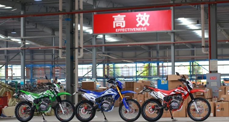 GN125 GN150 Suzukiess GN Chopper Motorcycle with CG150 Engine