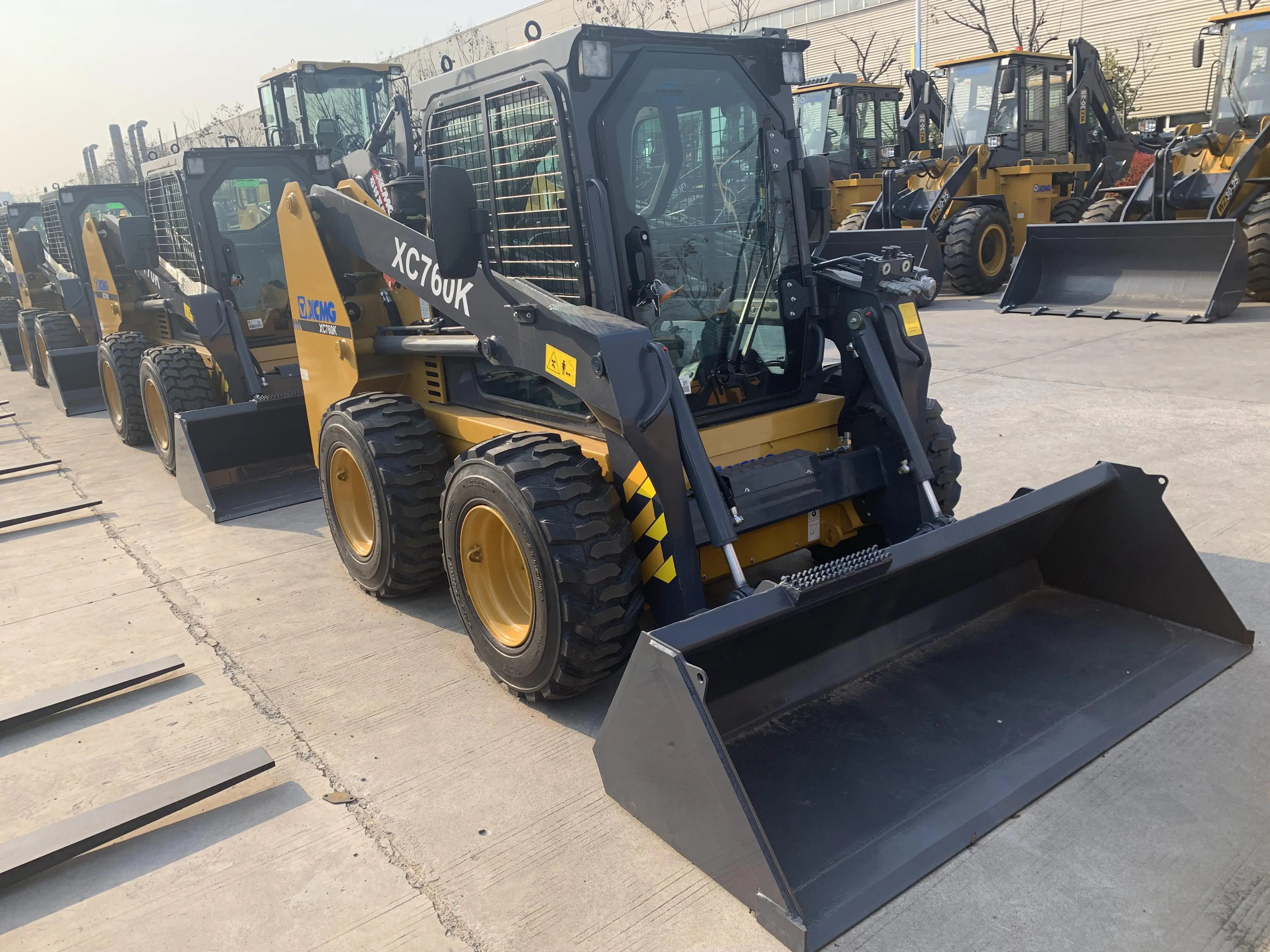 XCMG XC7-TV12 Mini Skid Steer Loader - 4 in 1 Bucket Track