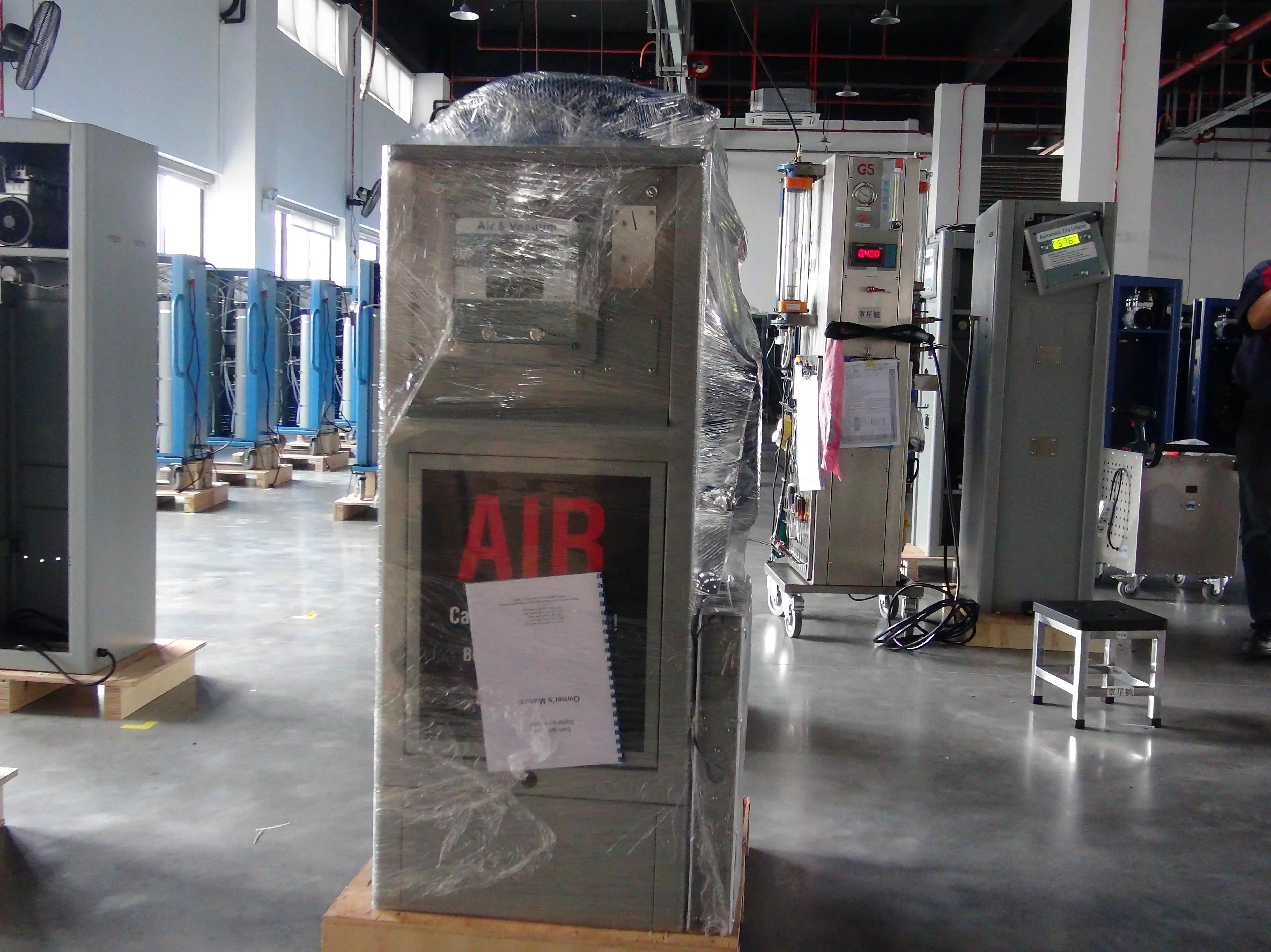 Outdoor Waterproof Tyre Air Pumps For Petrol Station Coin Operated Air ...