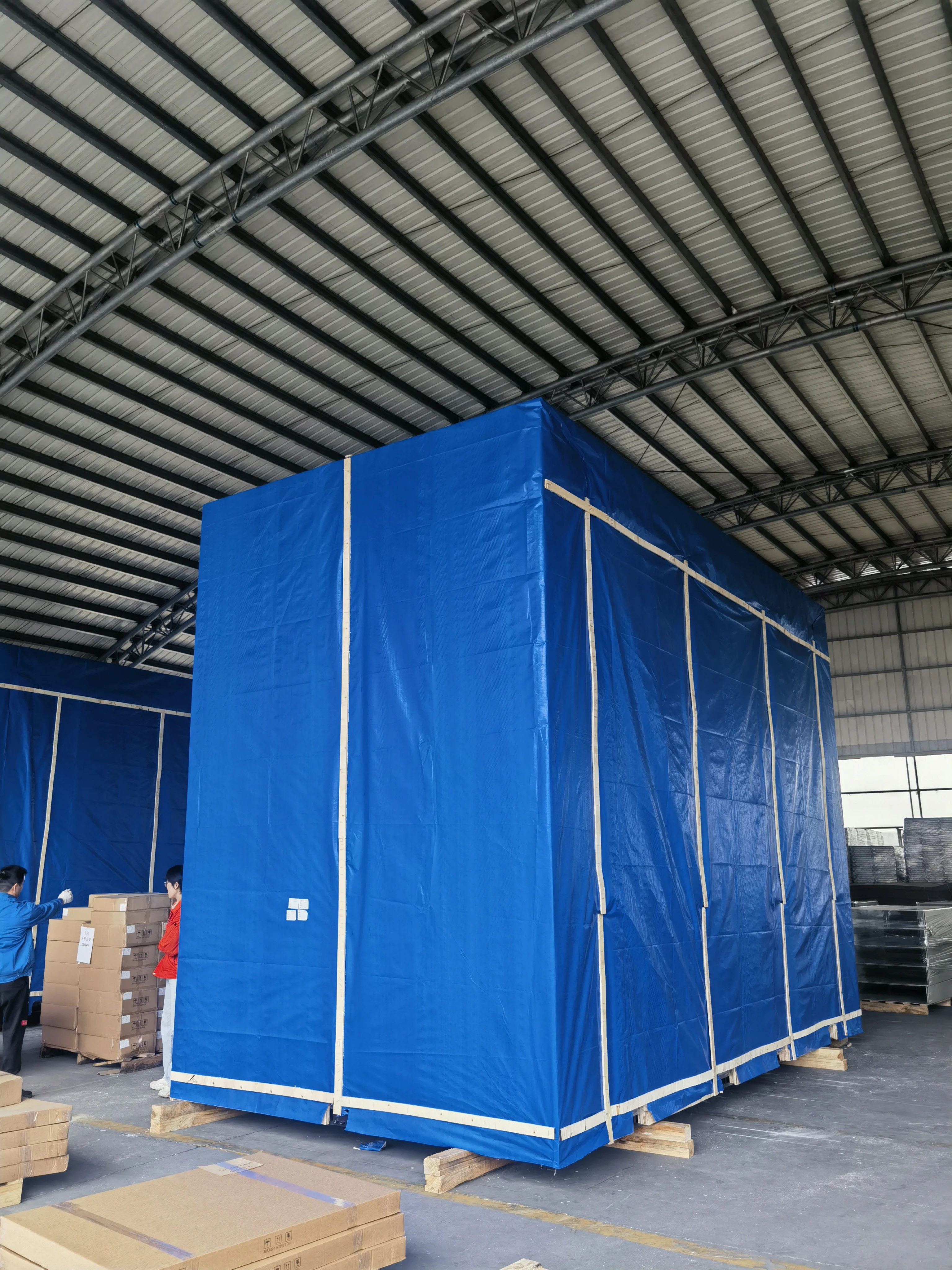 China Factory Lepin Micro power skid Smart glass door Container Data ...