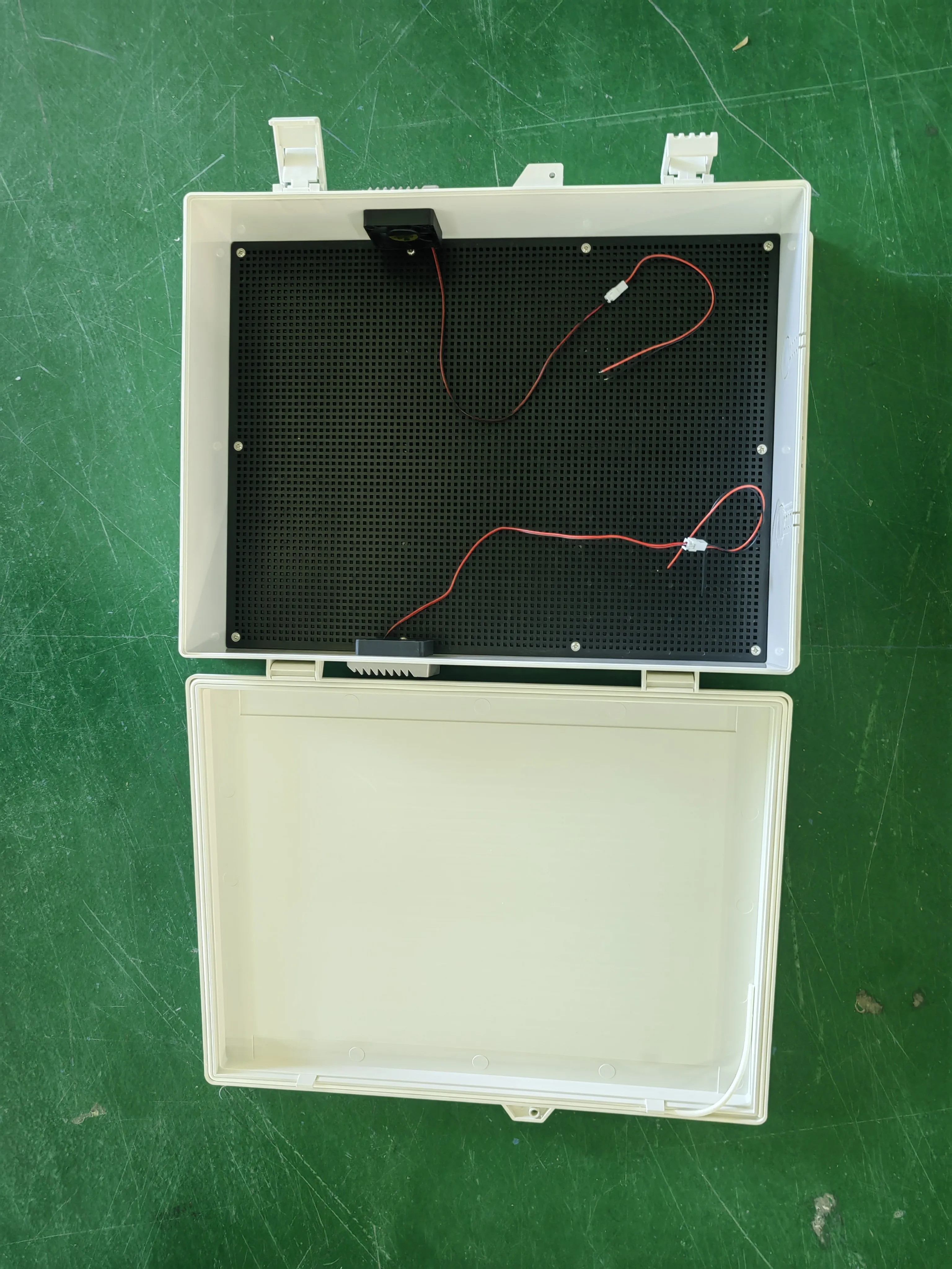 IP67 Waterproof Junction Box - Reliable Outdoor Plastic Enclosure