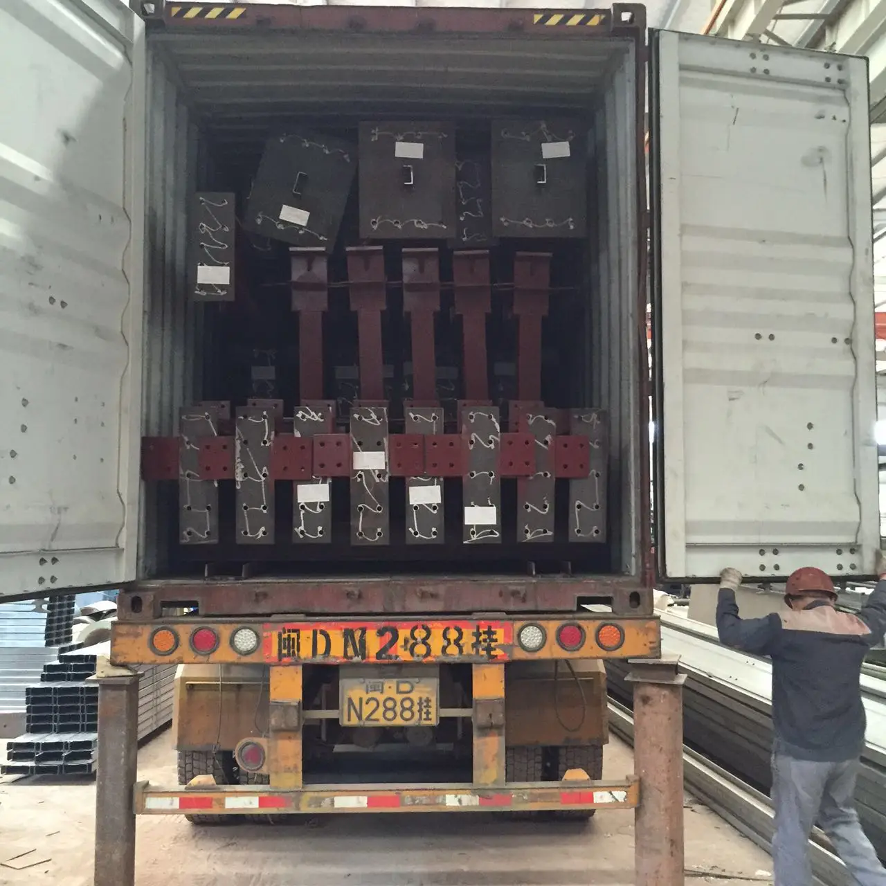 Warehouse Steel Structure Metal Shop Building Quonset Hut Building ...