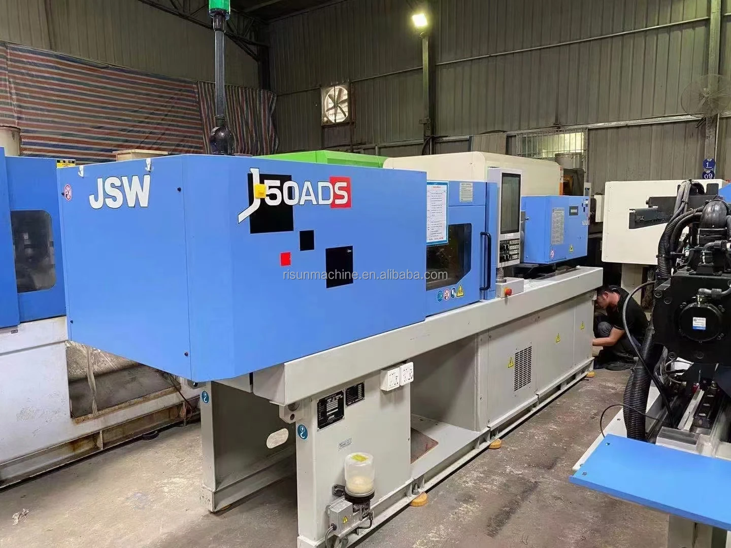 Japan JSW J50ADS 50 Tons Injection Molding Machine for Plastics